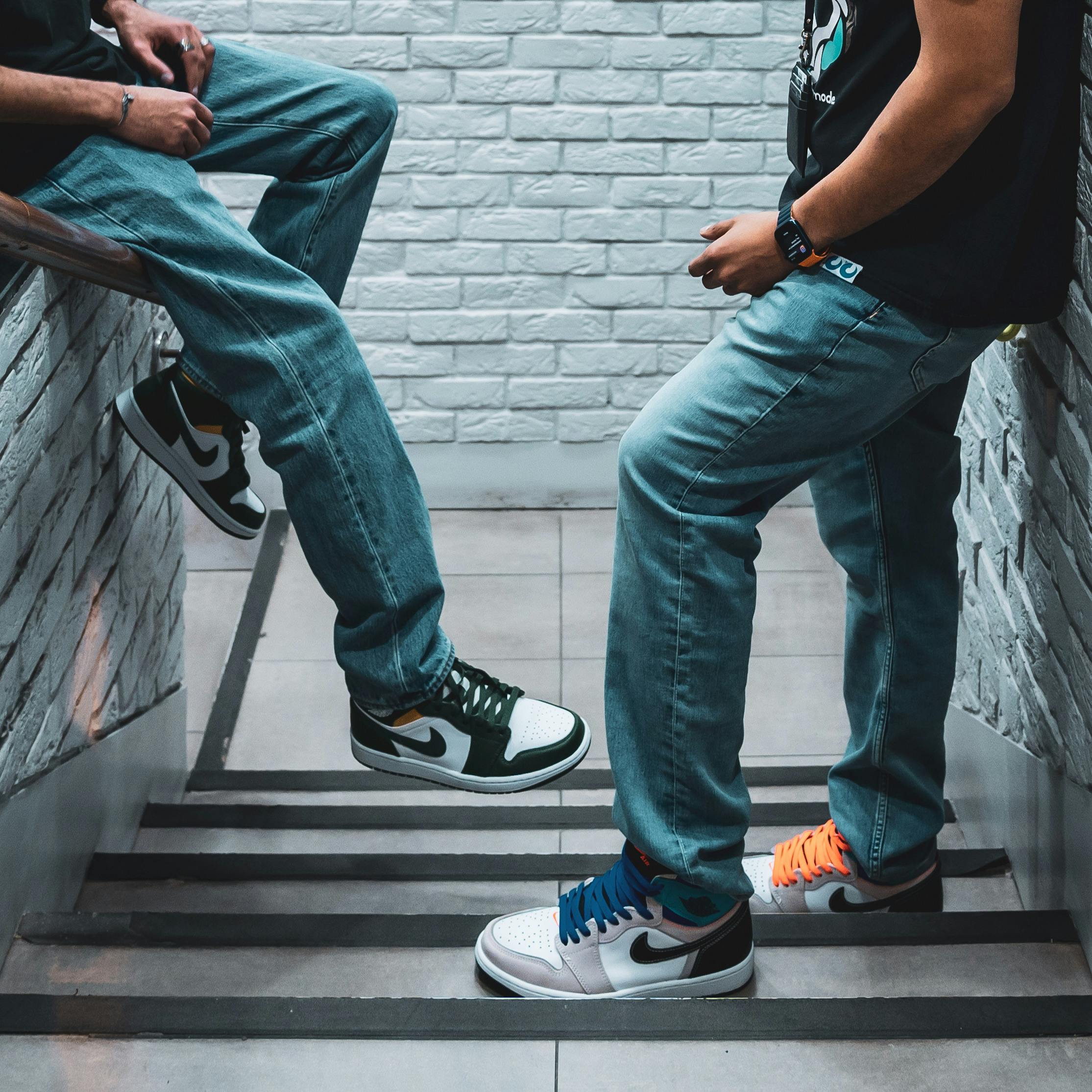 Man in Black White Nike Shoes during Nighttime · Free Stock Photo