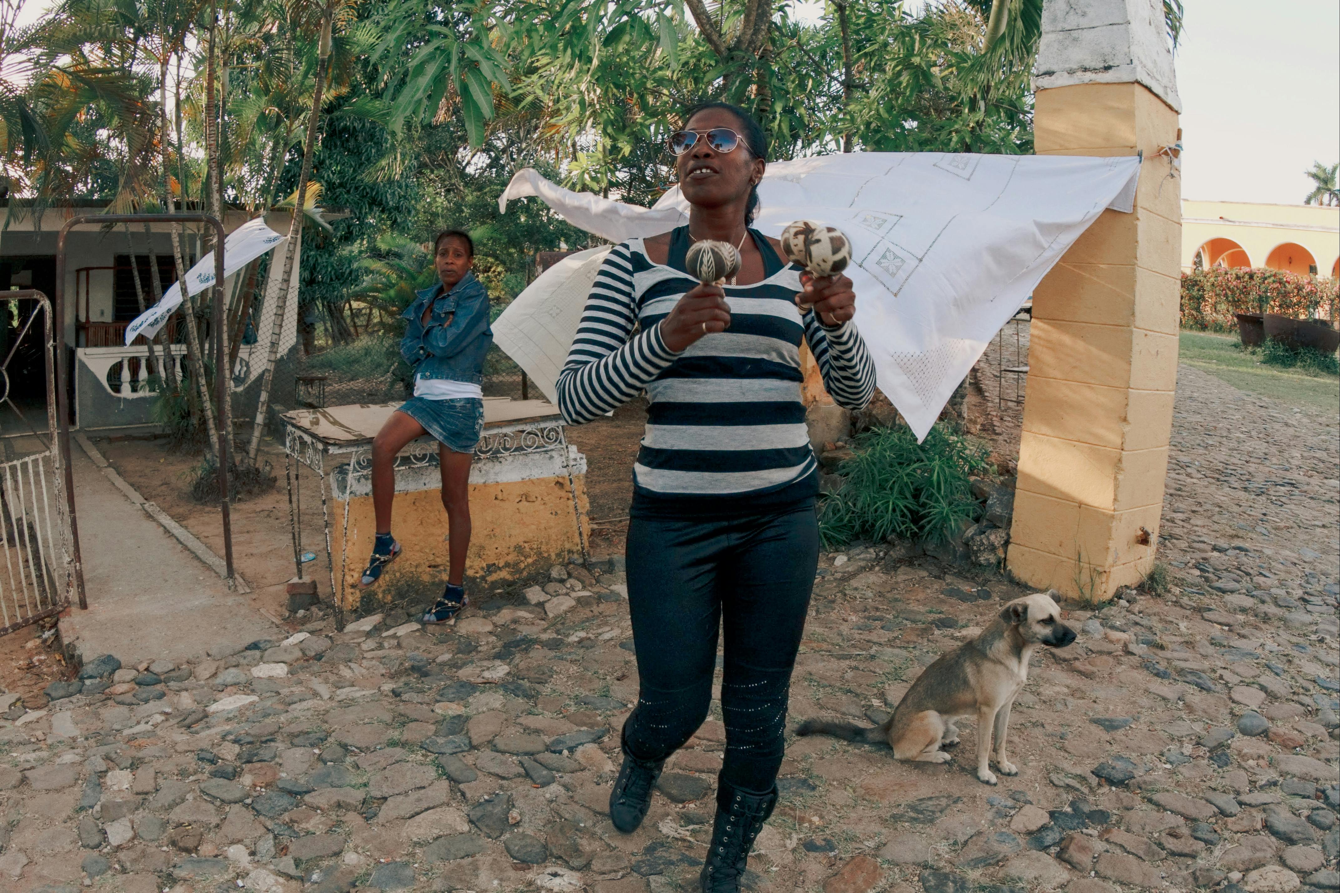 Black Maracas Photos, Download The BEST Free Black Maracas Stock Photos ...