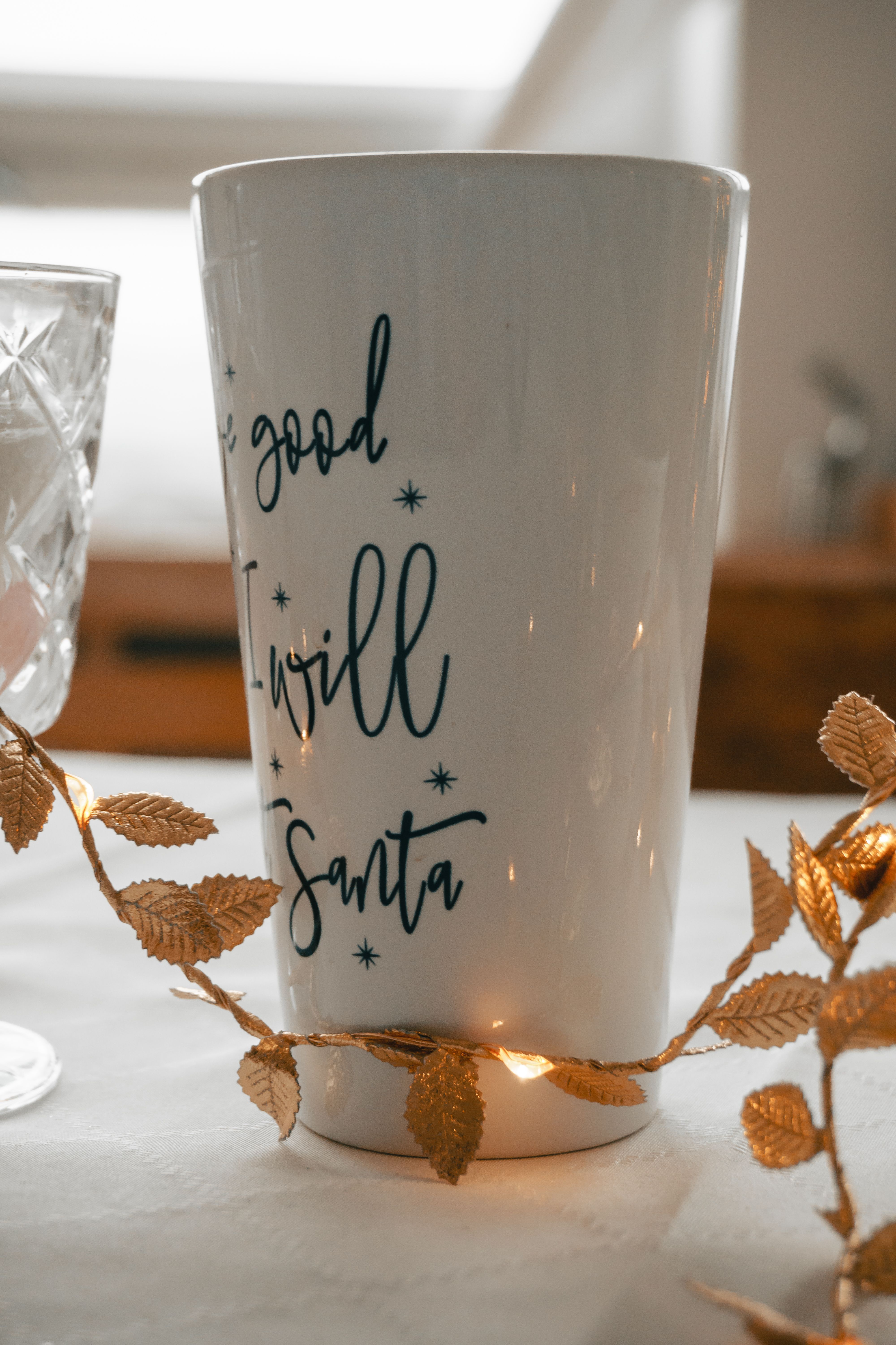 Close-Up View of White Ceramic Cups · Free Stock Photo