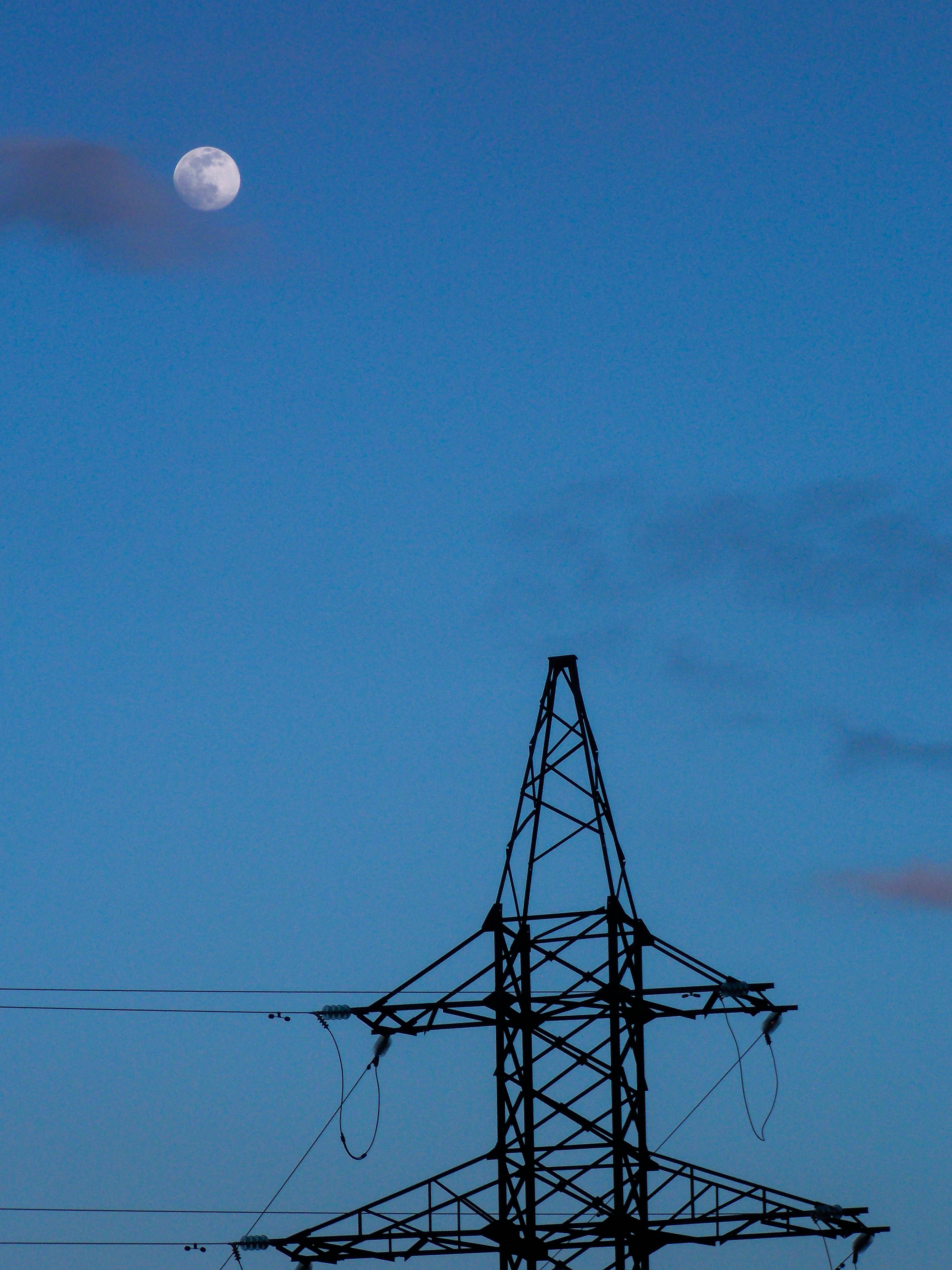 Black Metal Electric Post Under Blue Sky · Free Stock Photo