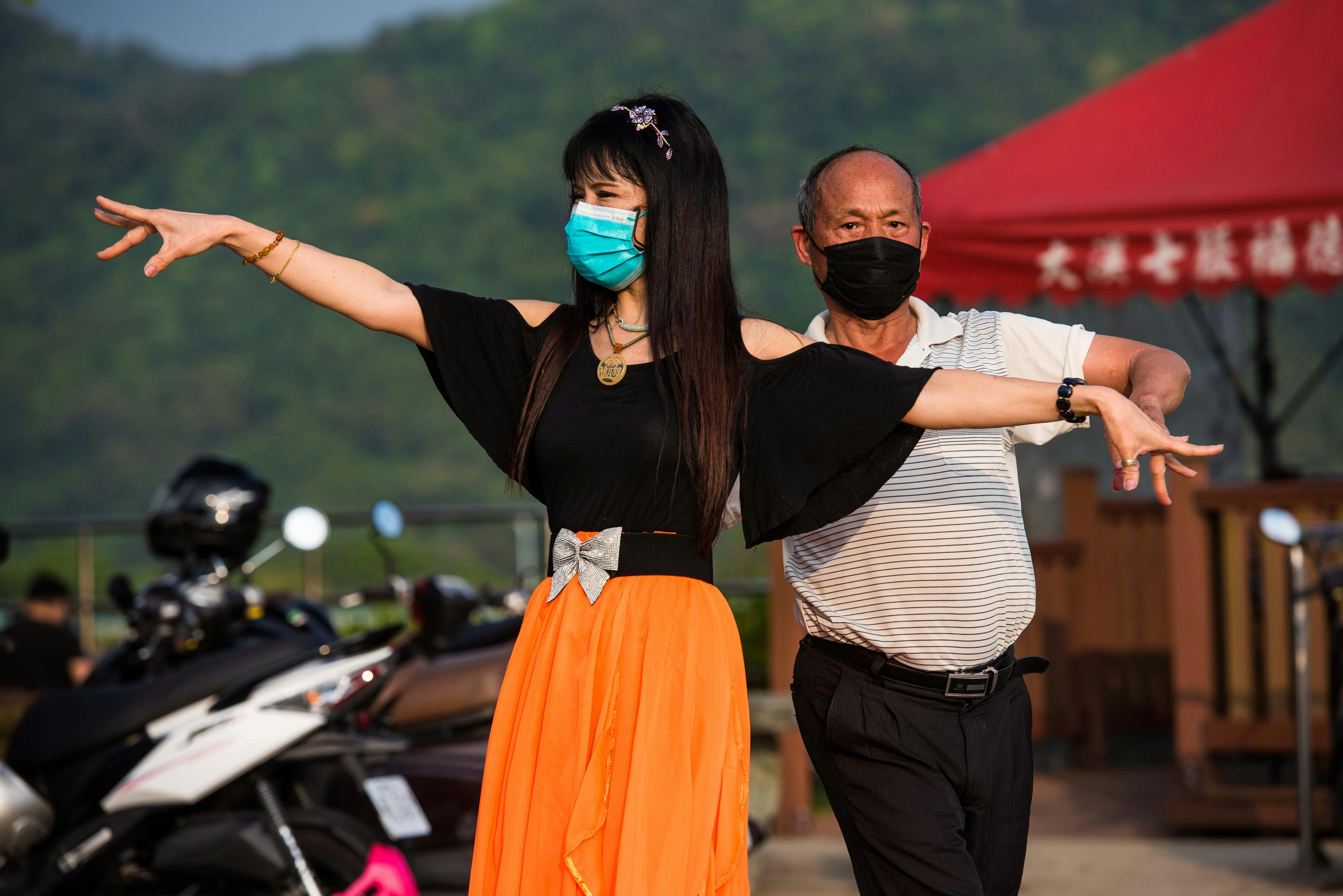 10,000+ Best Ballroom Dance Photos · 100% Free Download · Pexels Stock ...