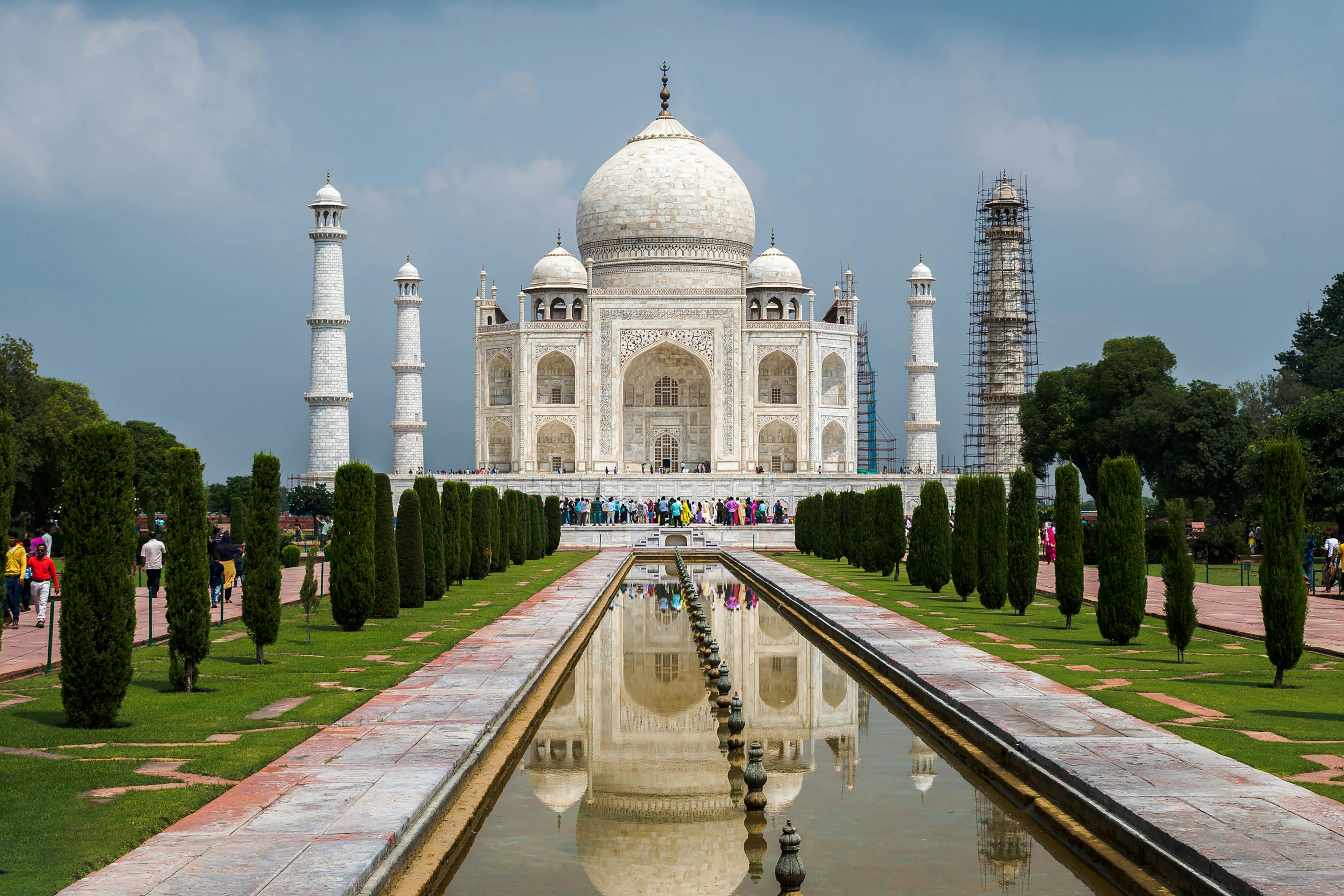 Tourists Visiting the Taj Mahal · Free Stock Photo