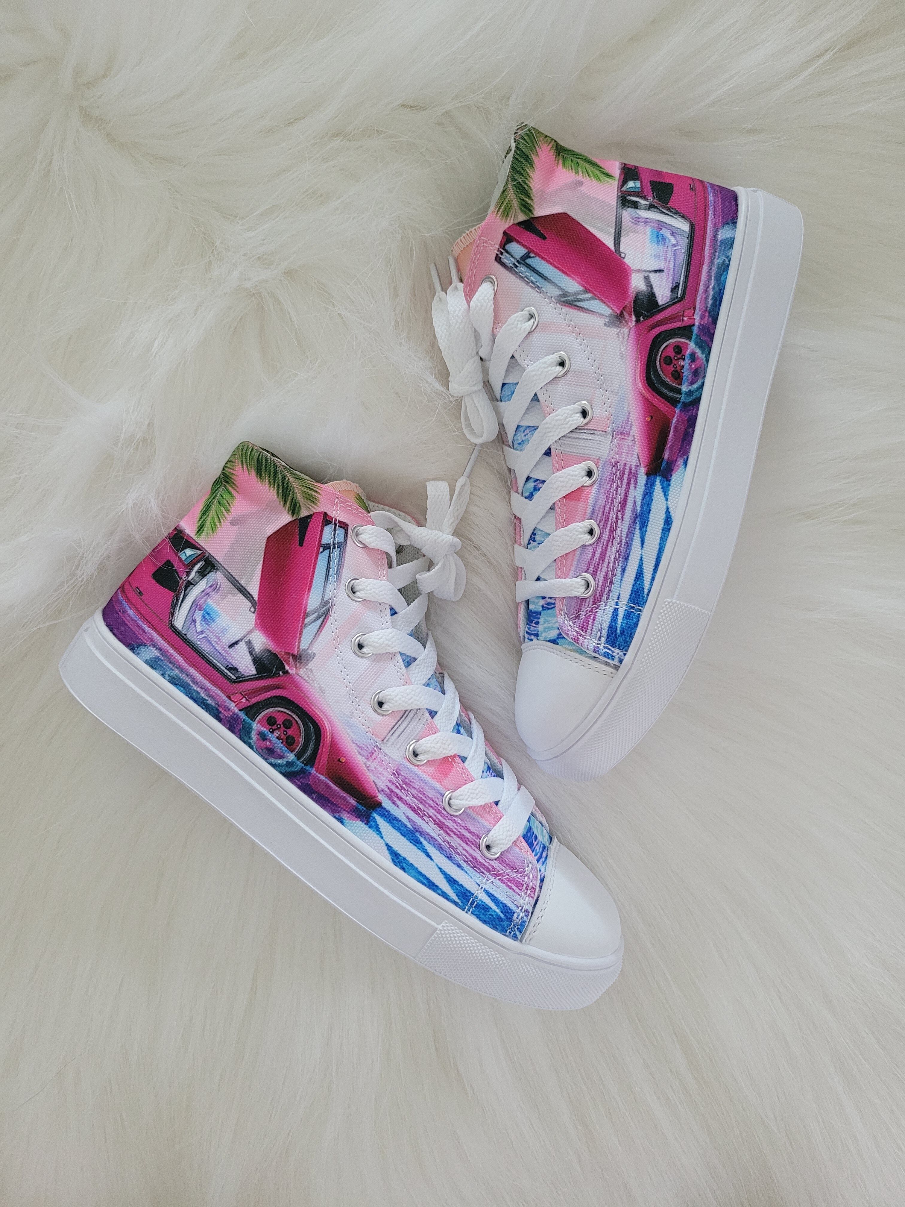 Nyka Shoes Photos, Download Free Nyka Shoes Stock Photos & HD Images