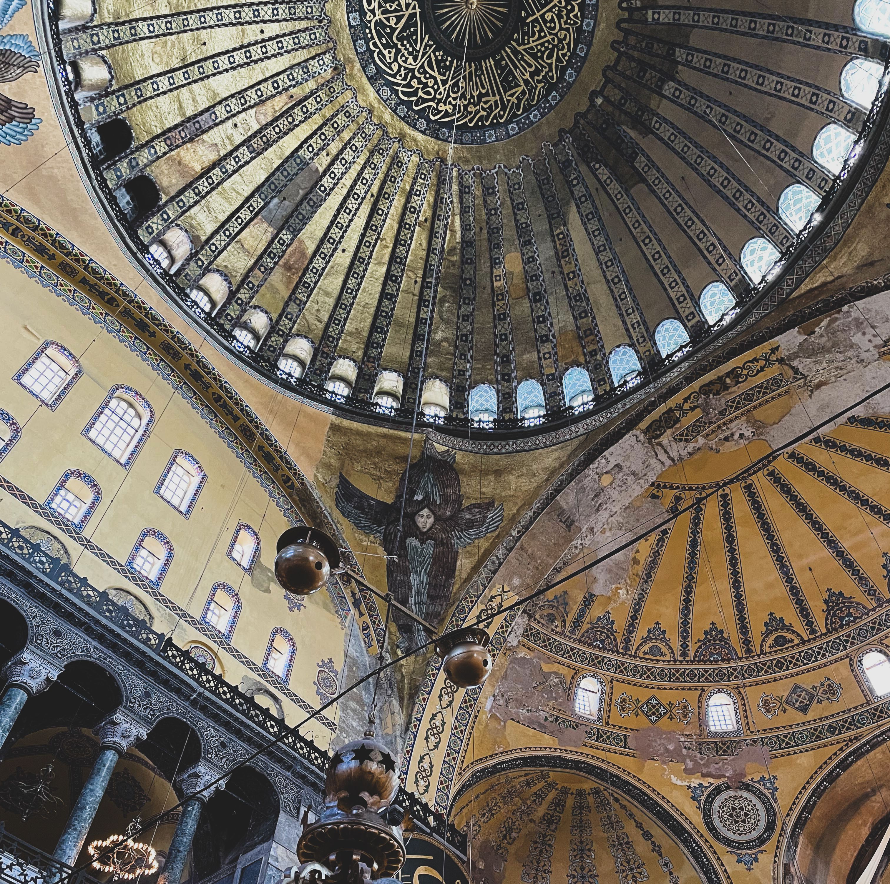 Stand near Wall in Mosque · Free Stock Photo