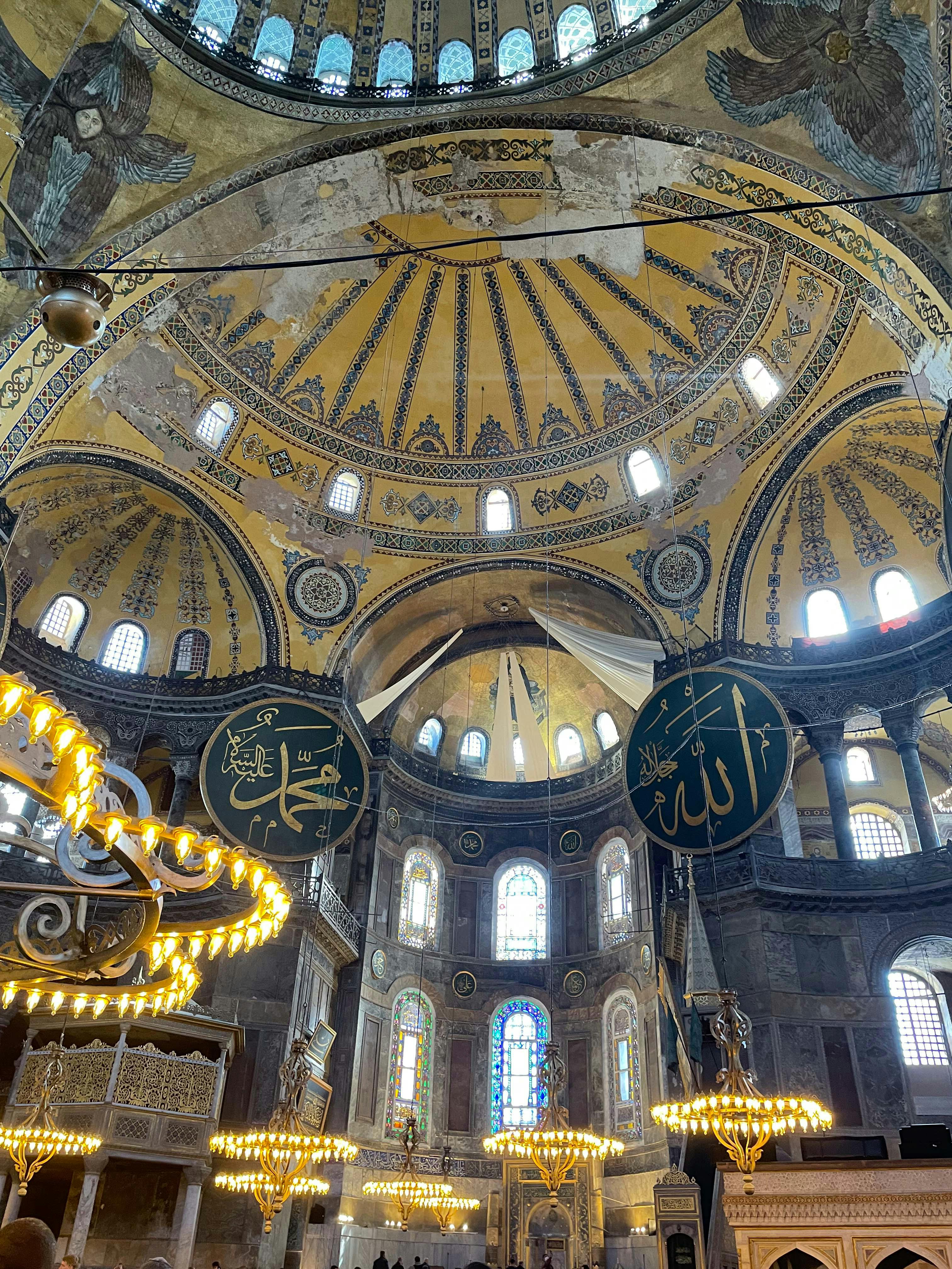 Interior Design of Hagia Sophia Mosque · Free Stock Photo