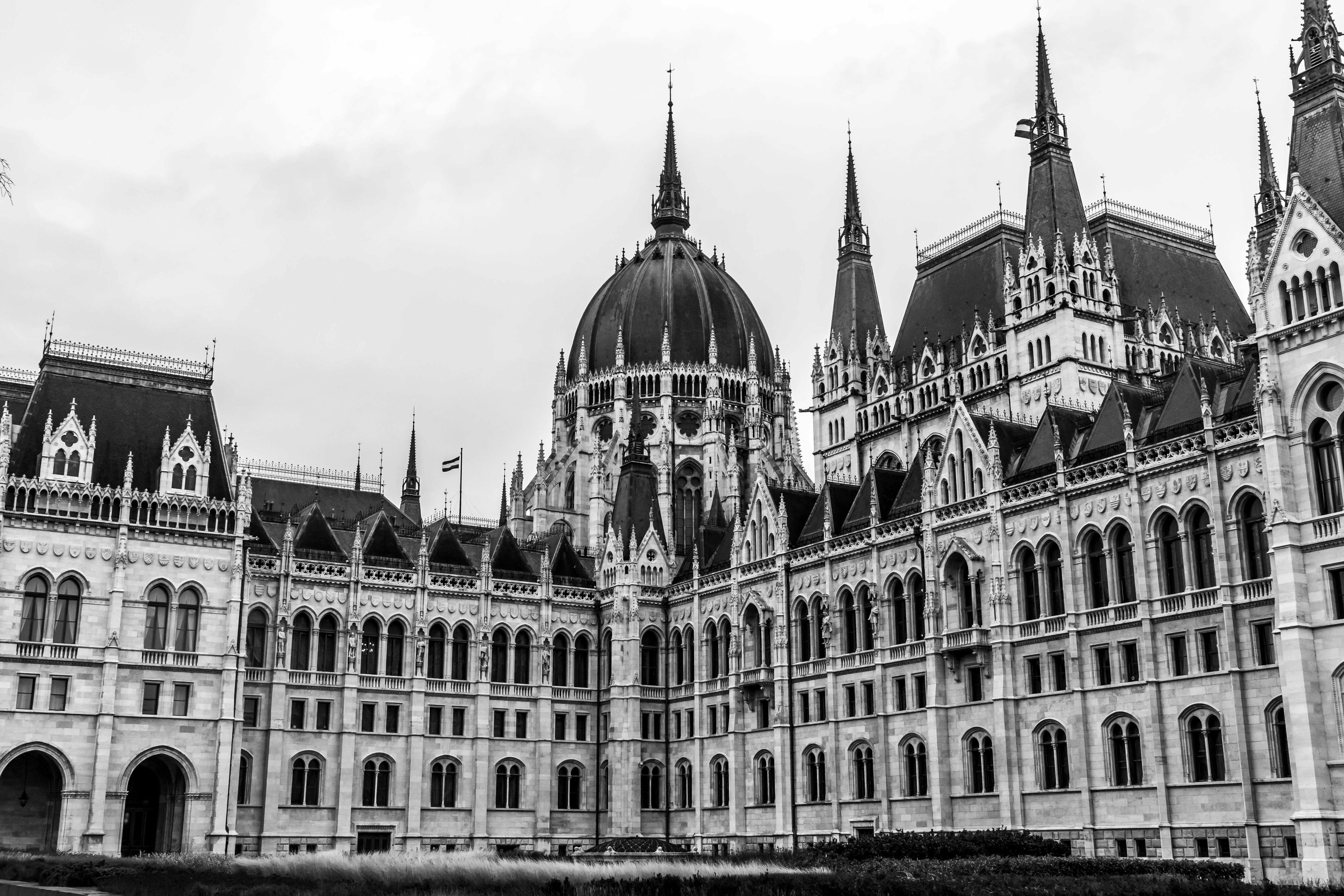 A Grayscale of the Hungarian Parliament Building in Budapest · Free ...