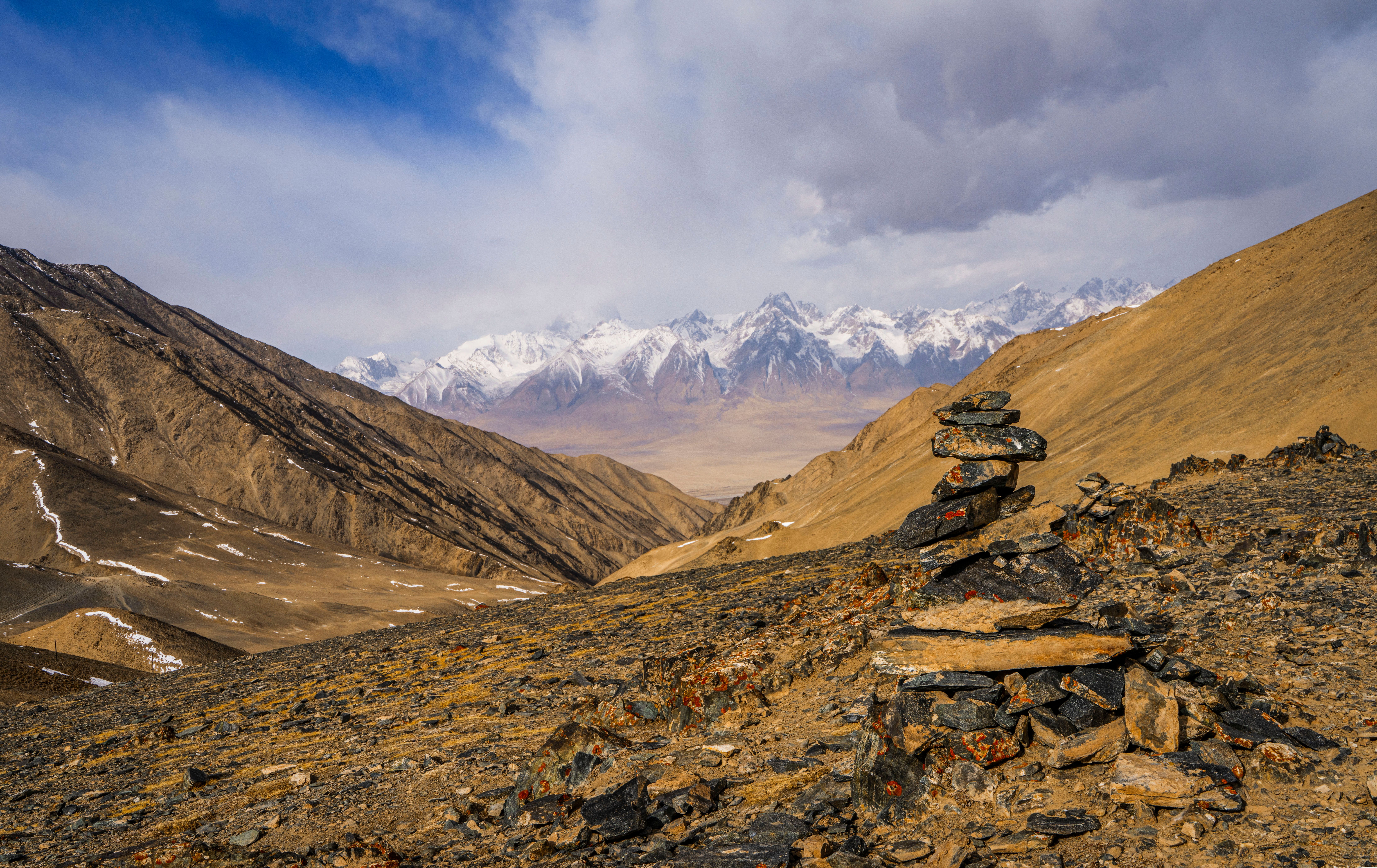 Rocky Mountain Landscape with a Stack of Stones · Free Stock Photo