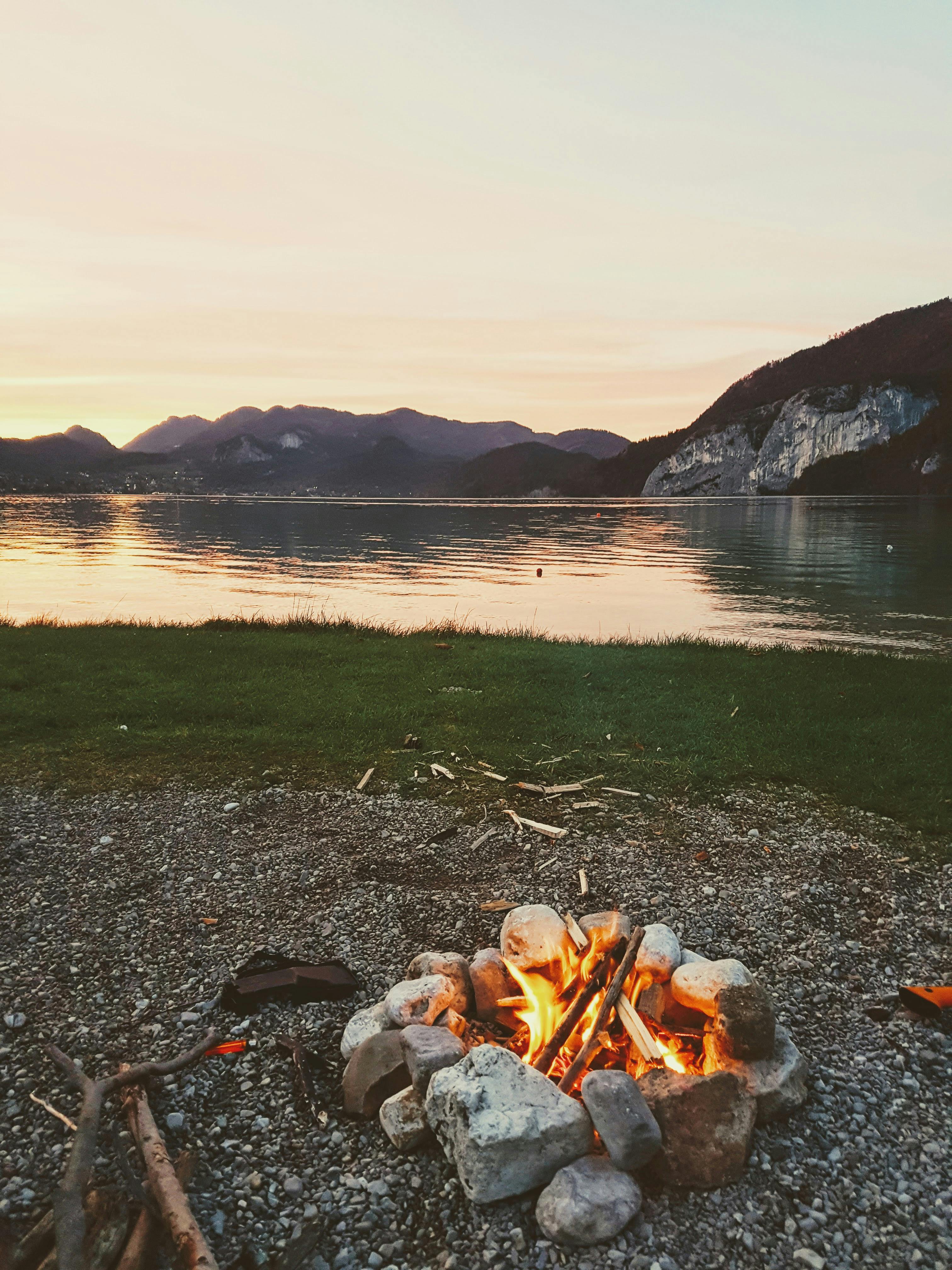 A Campfire by the Lake · Free Stock Photo