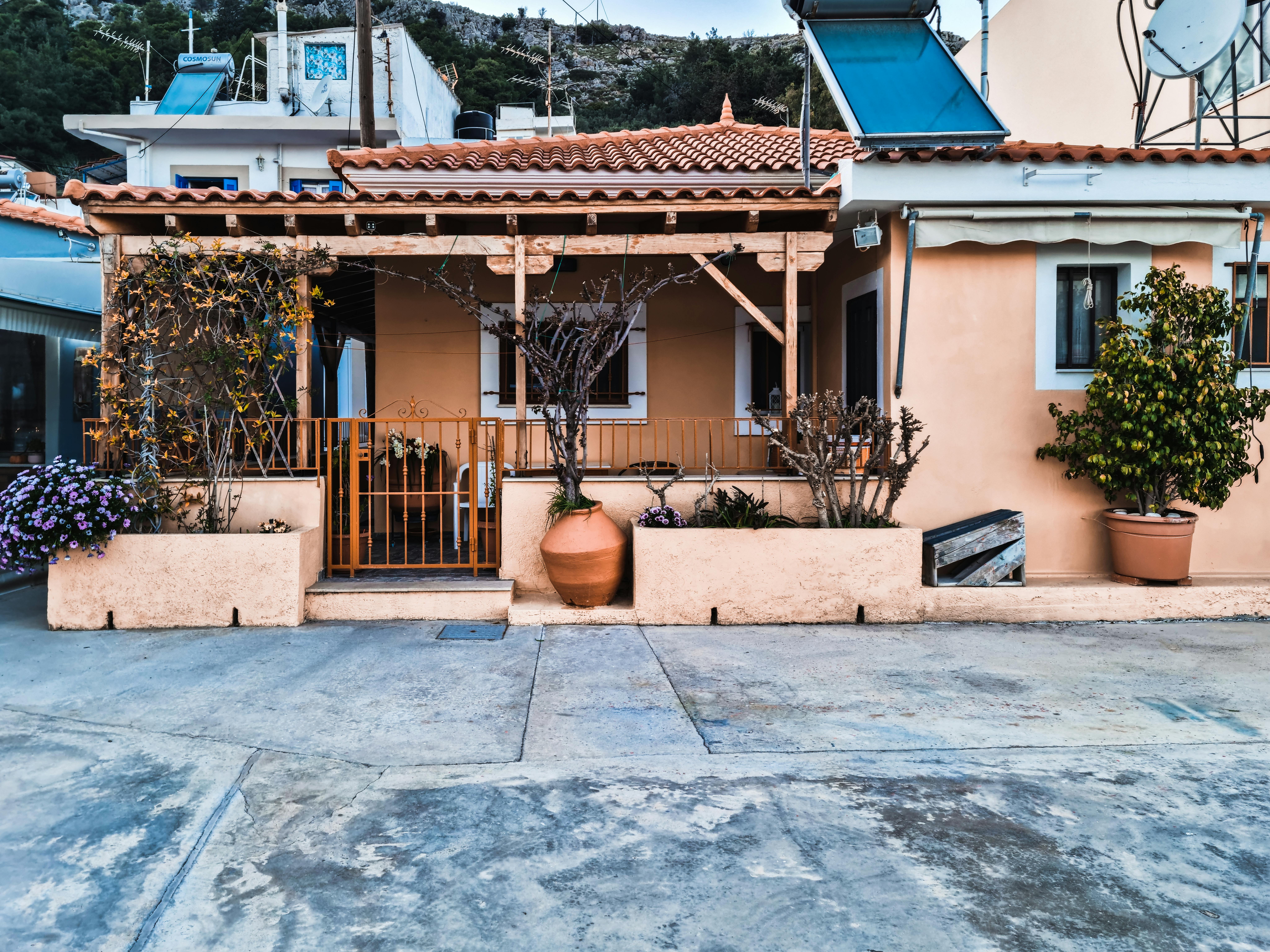 Veranda Solar Photos, Download The BEST Free Veranda Solar Stock Photos ...