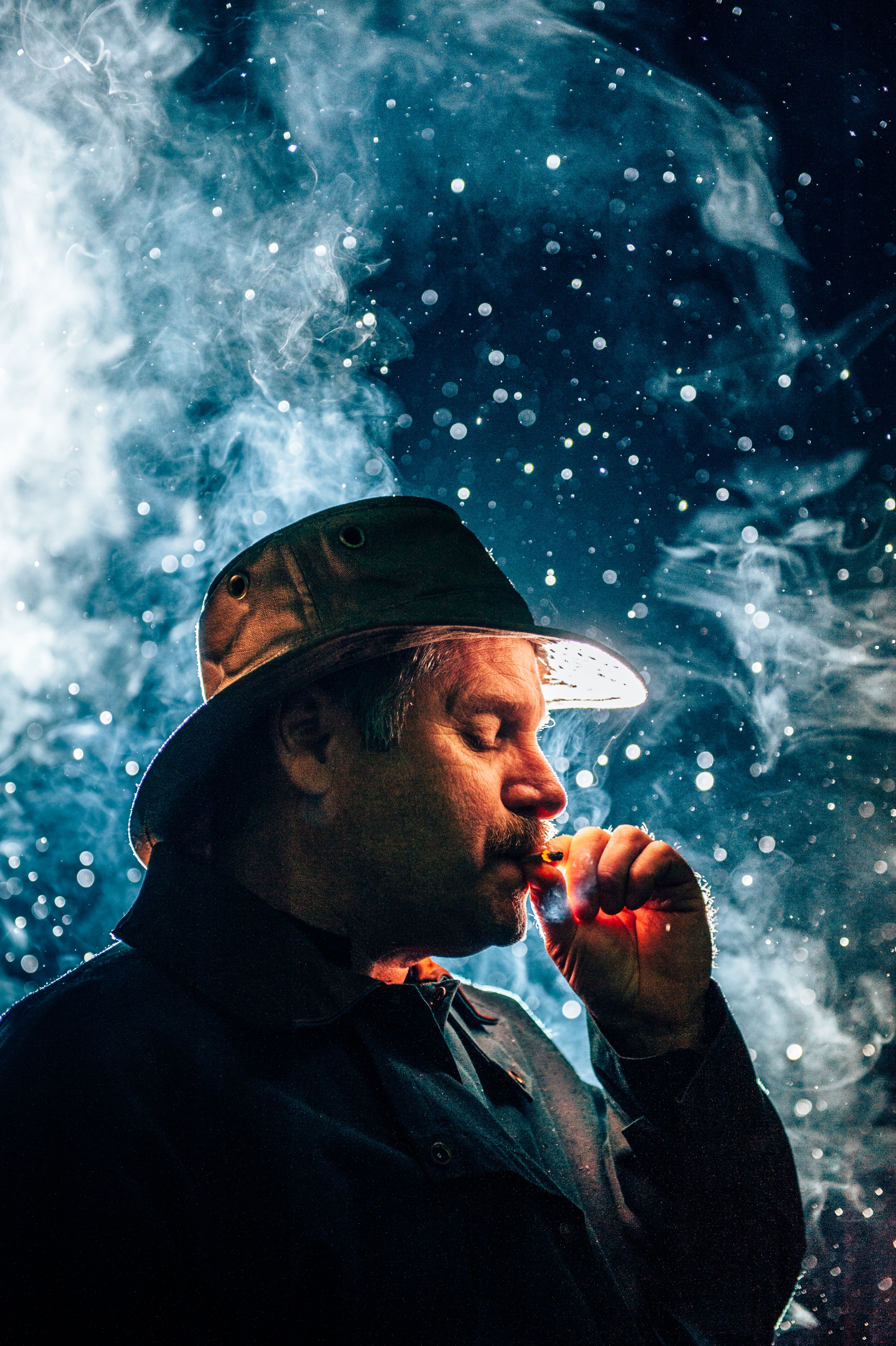 Stars Smoking Photos, Download The BEST Free Stars Smoking Stock Photos ...