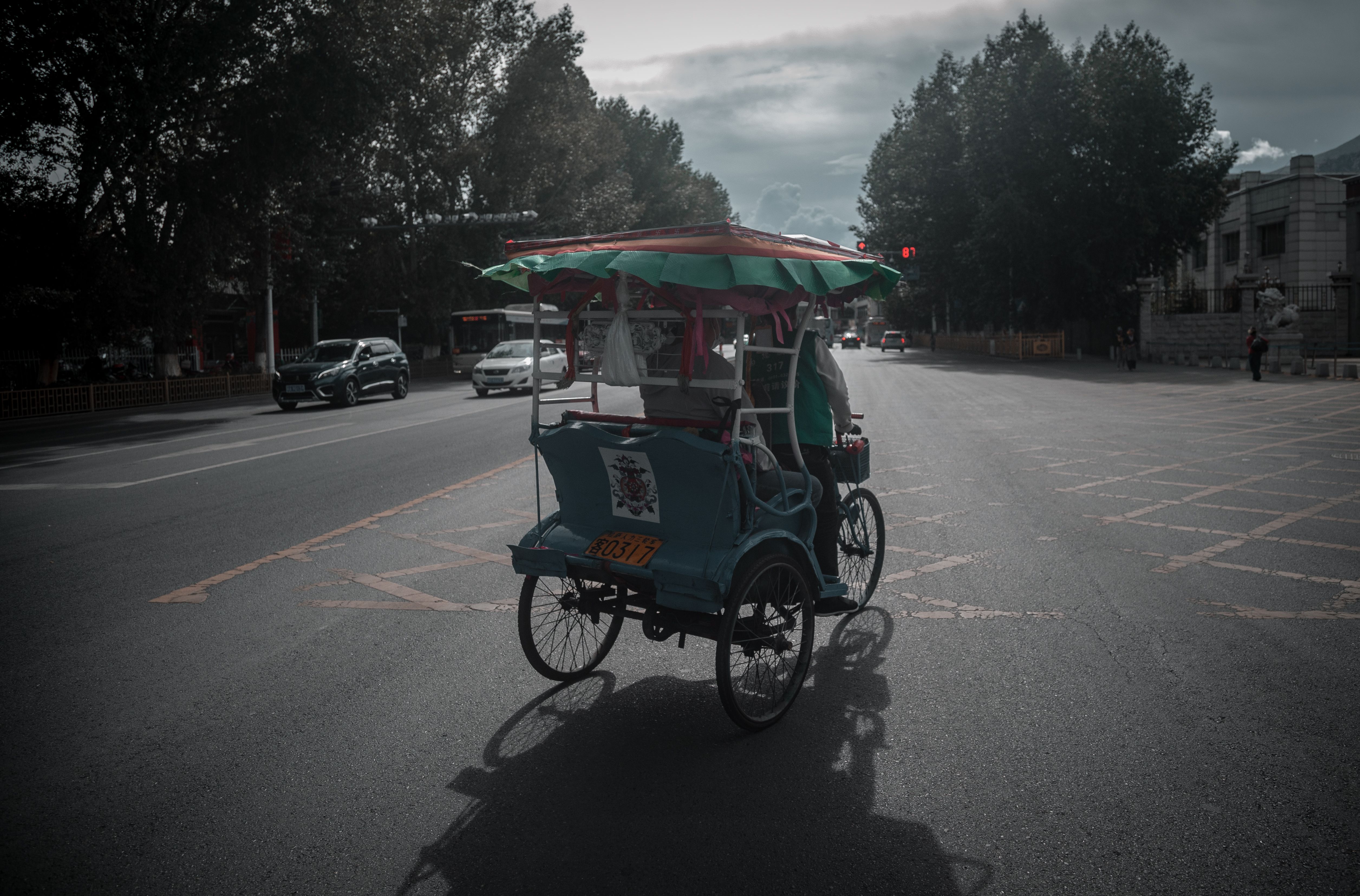 Tricycle on the Road · Free Stock Photo