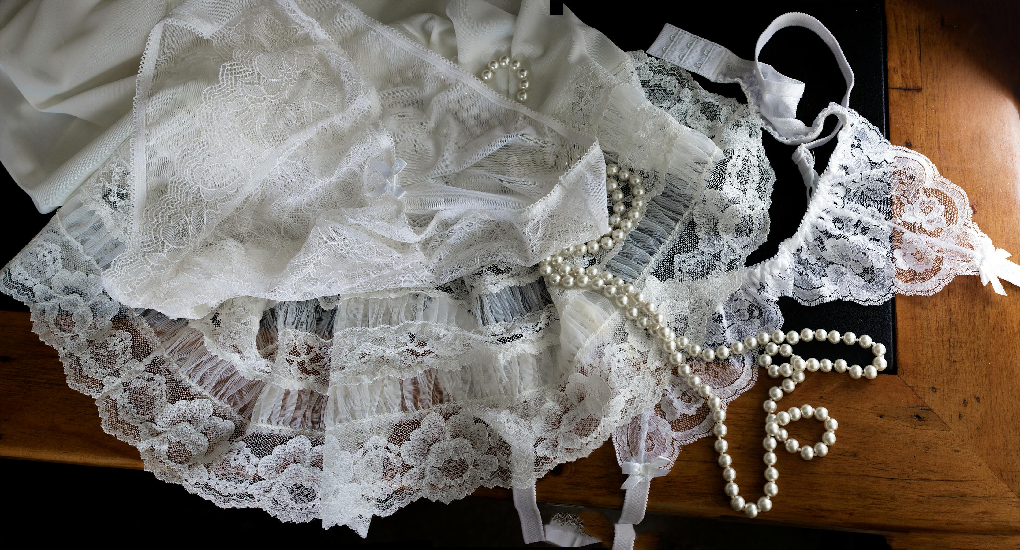 22 fotos y vídeos de Vintage Lingerie guardados por Emma Benitez