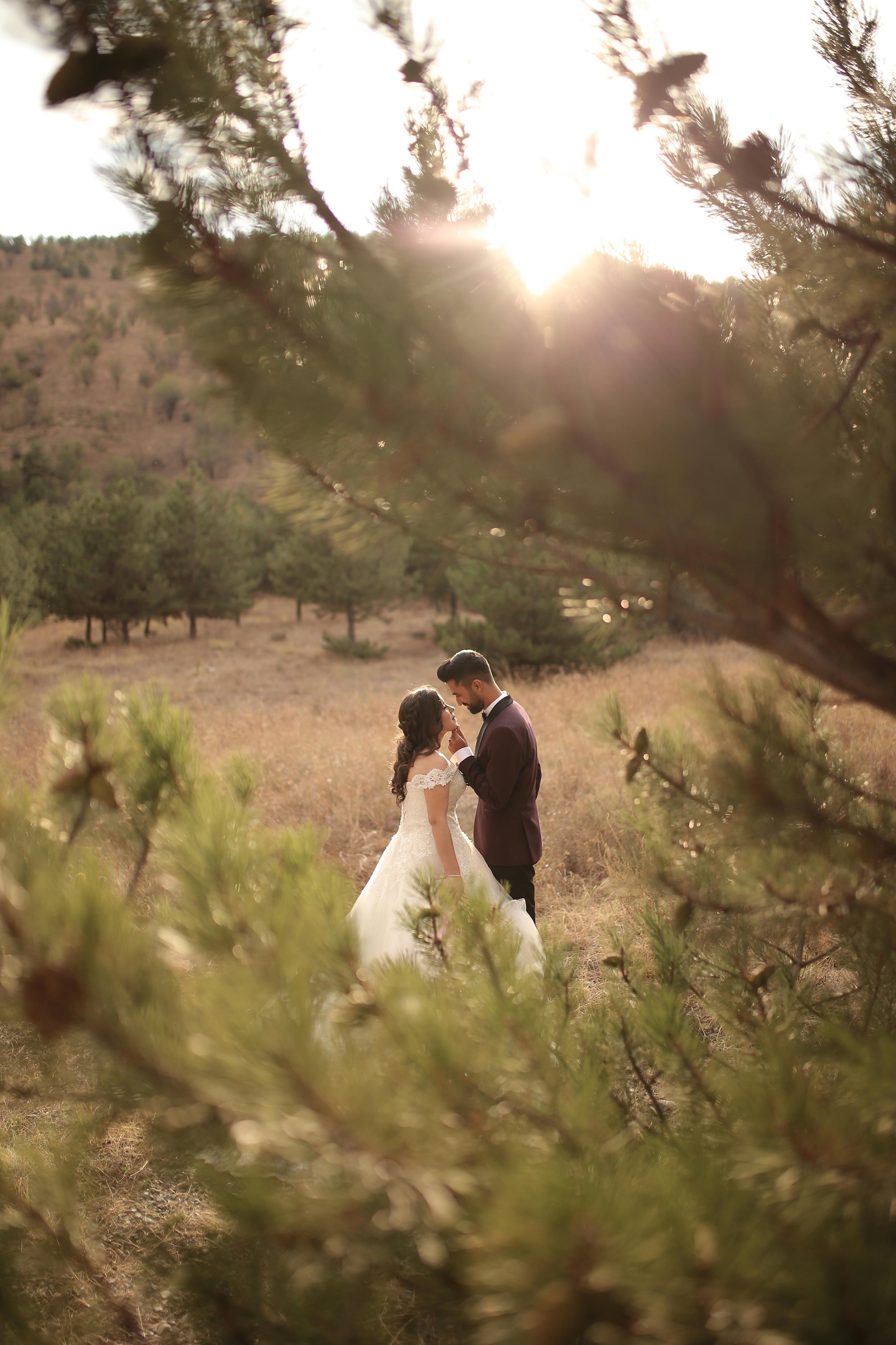 Wedding Couple on a Ceremony · Free Stock Photo