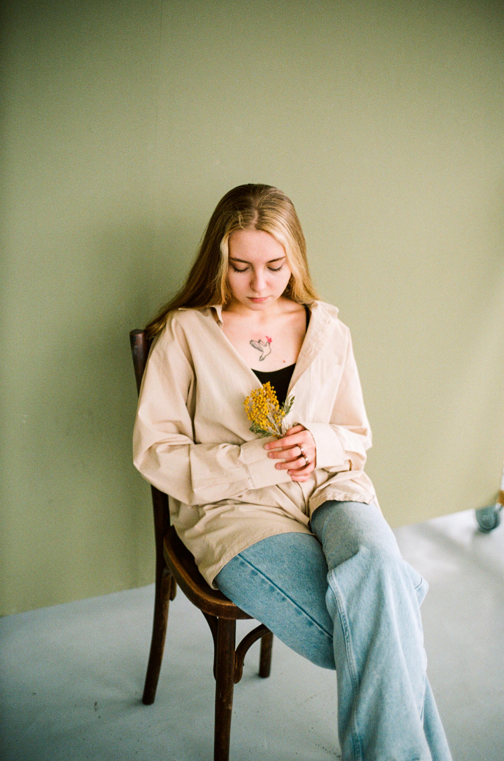 100,000+ Best Girl Faint Photos · 100% Free Download · Pexels Stock Photos