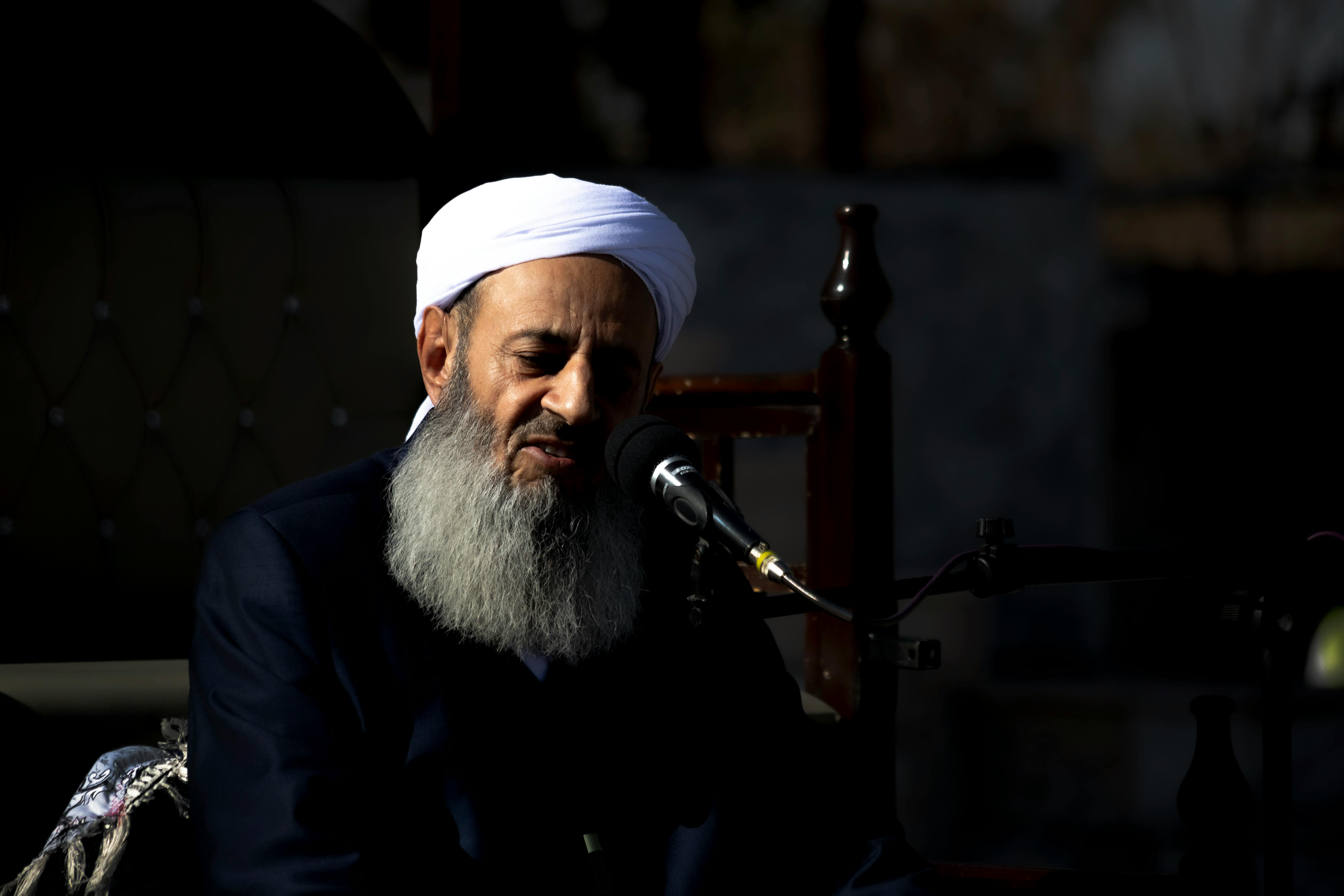 Muslim Singing Photos, Download The BEST Free Muslim Singing Stock ...