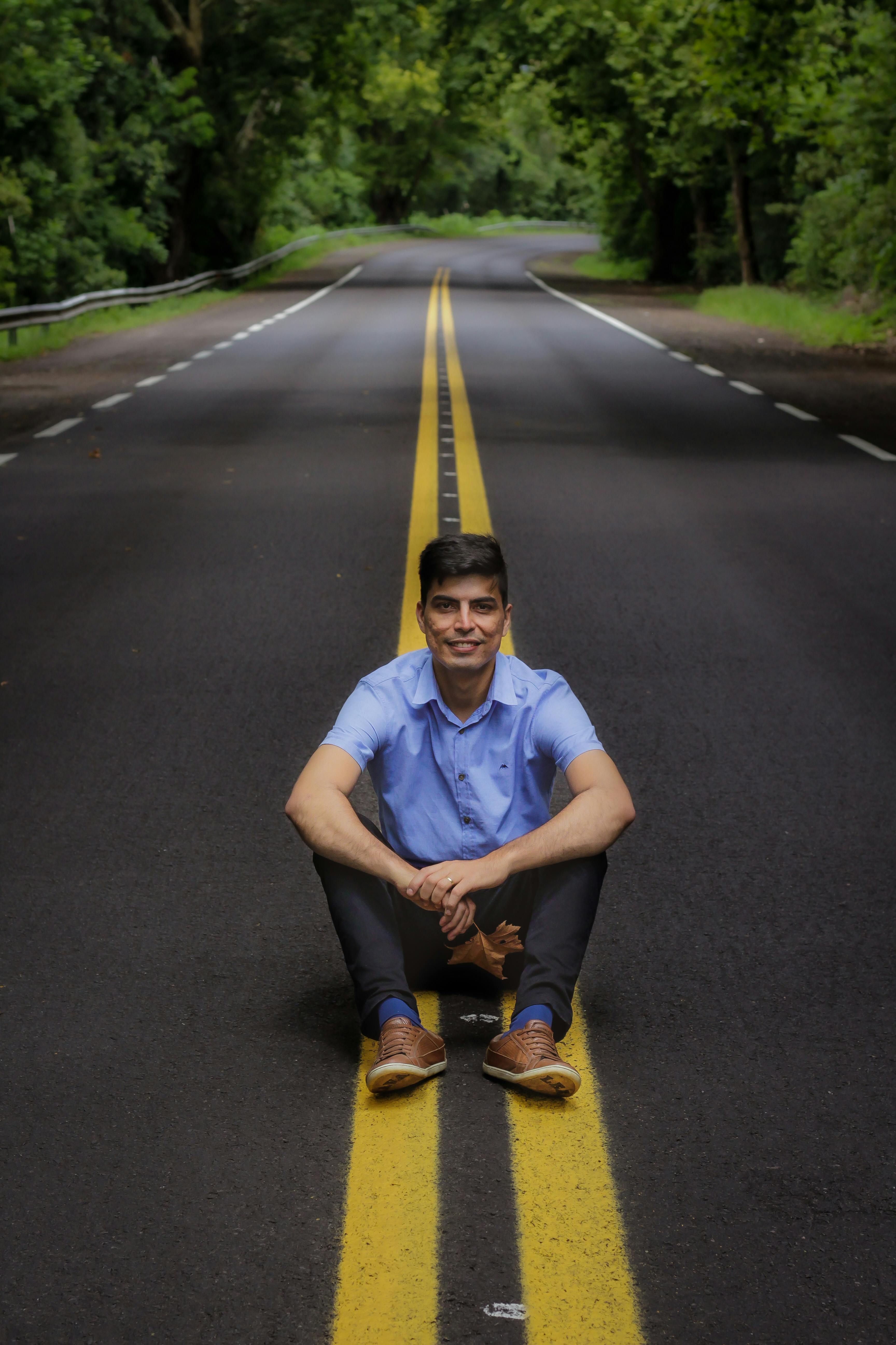 People Sitting In A Line Photos, Download The BEST Free People Sitting ...