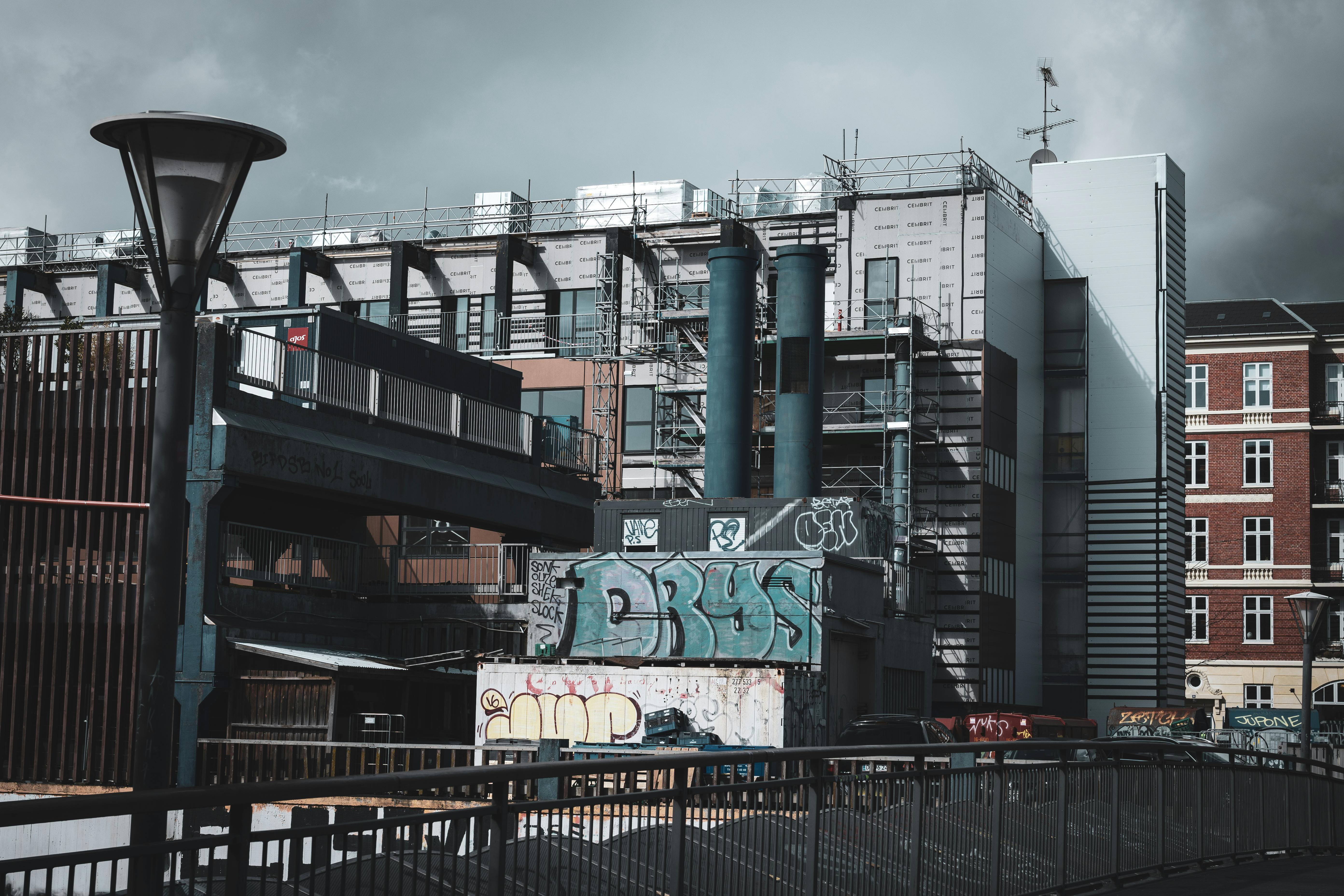 Dubai Graffiti Photos, Download The BEST Free Dubai Graffiti Stock ...