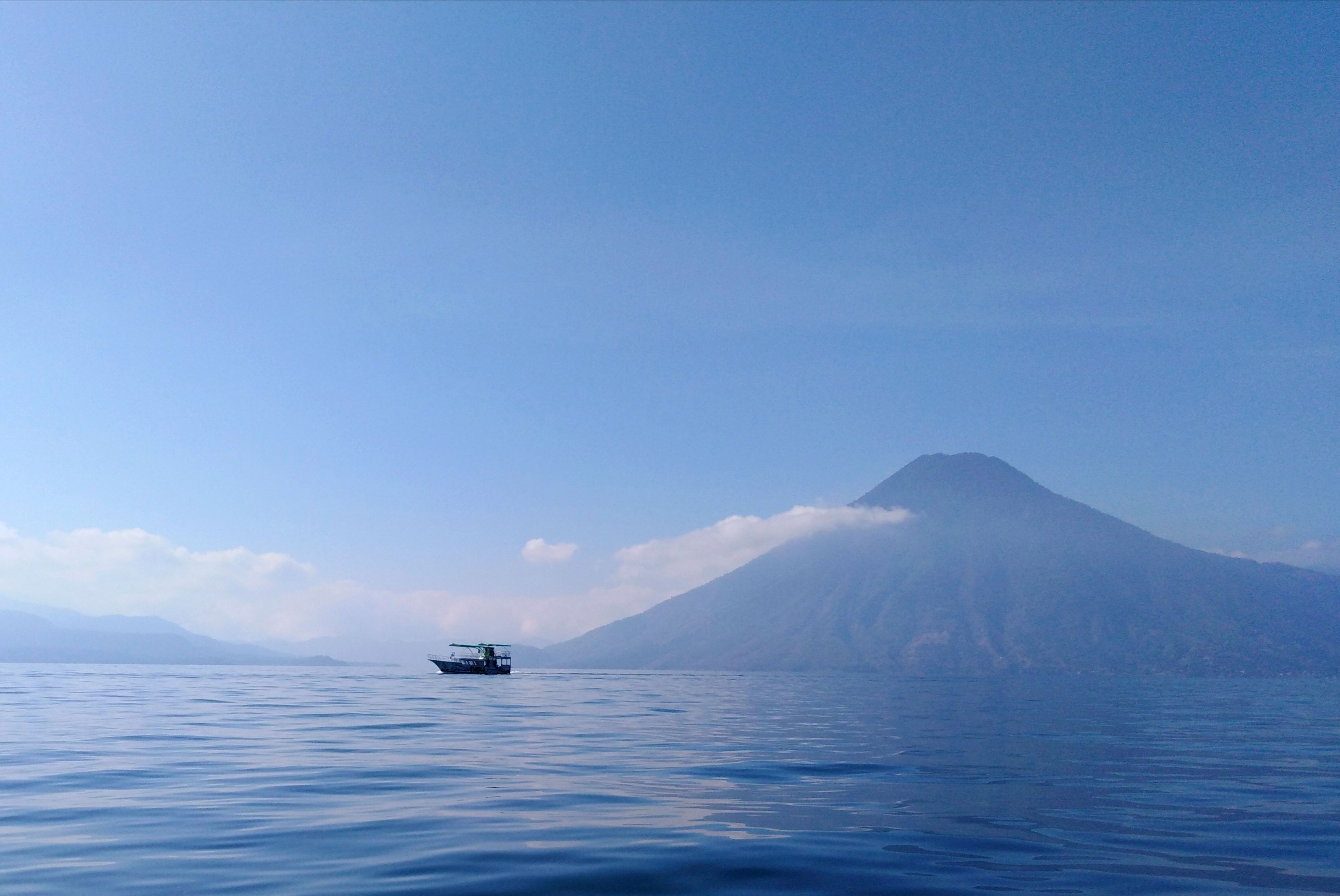 Lake Atitlán · Free Stock Photo