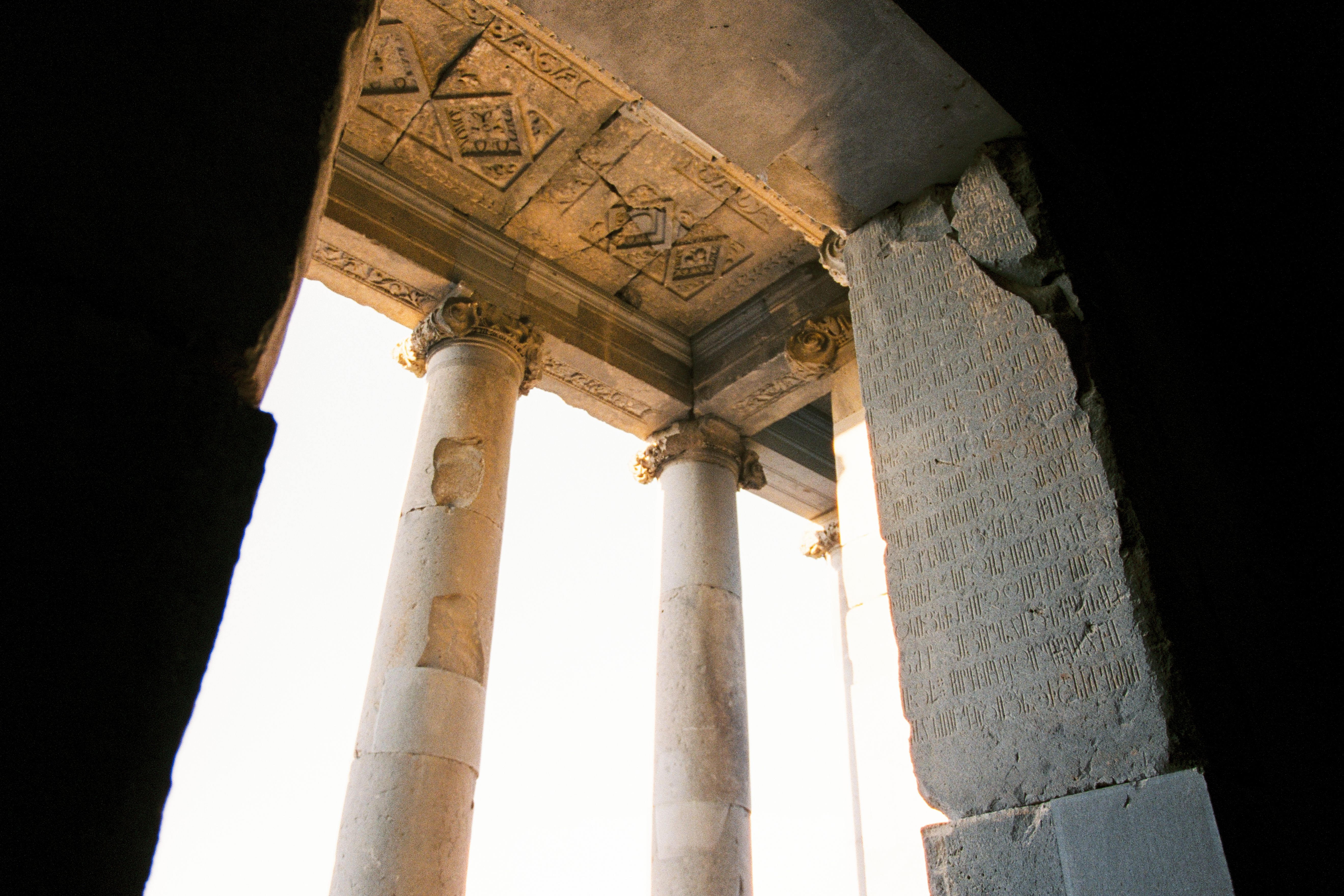 Old Historic Building with Columns · Free Stock Photo