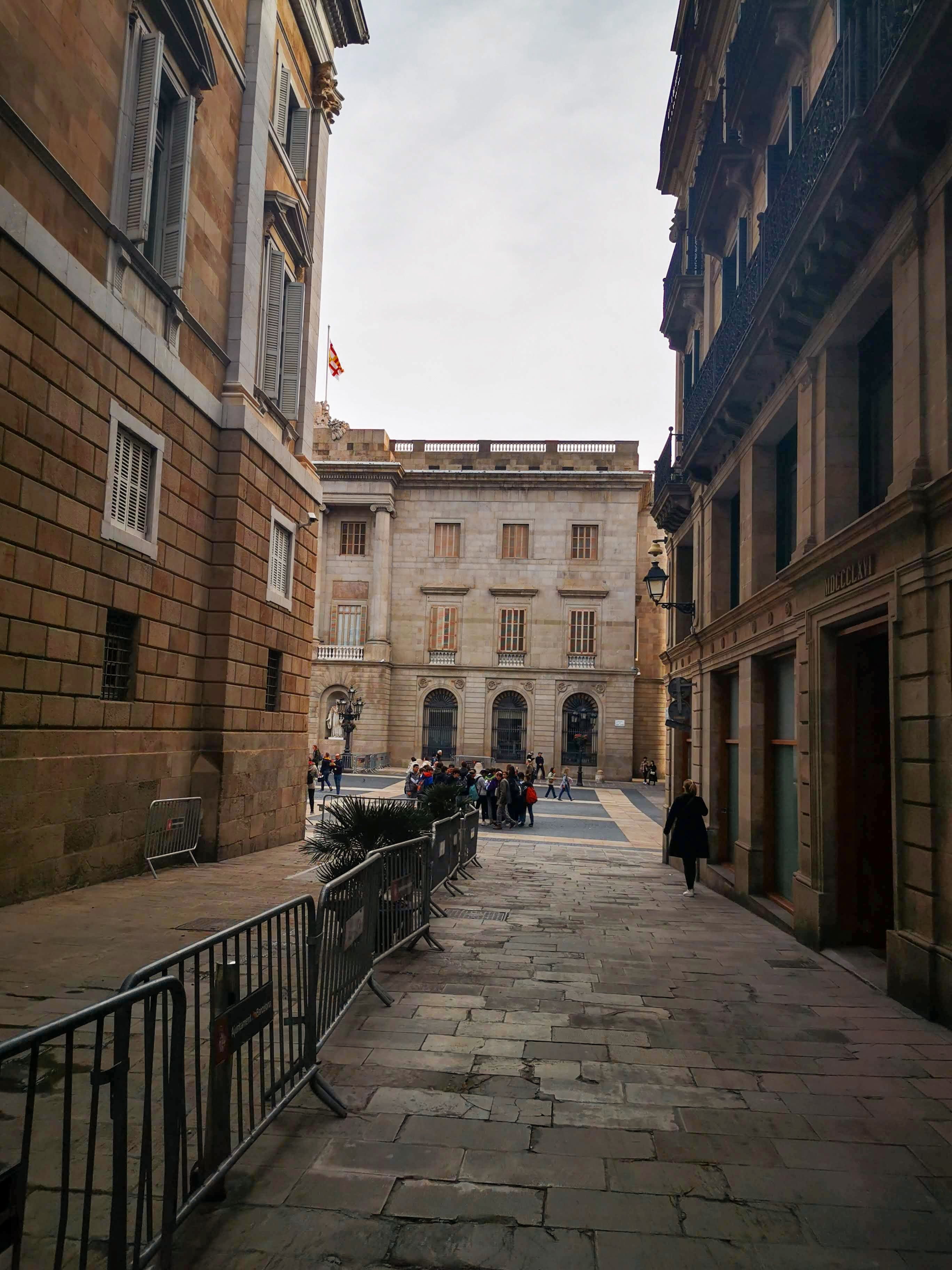 Street Between Buildings in a Town · Free Stock Photo