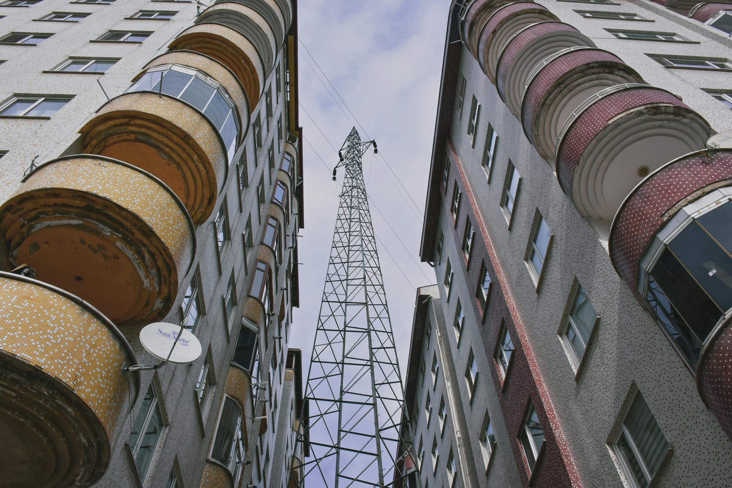 Cables between Buildings · Free Stock Photo