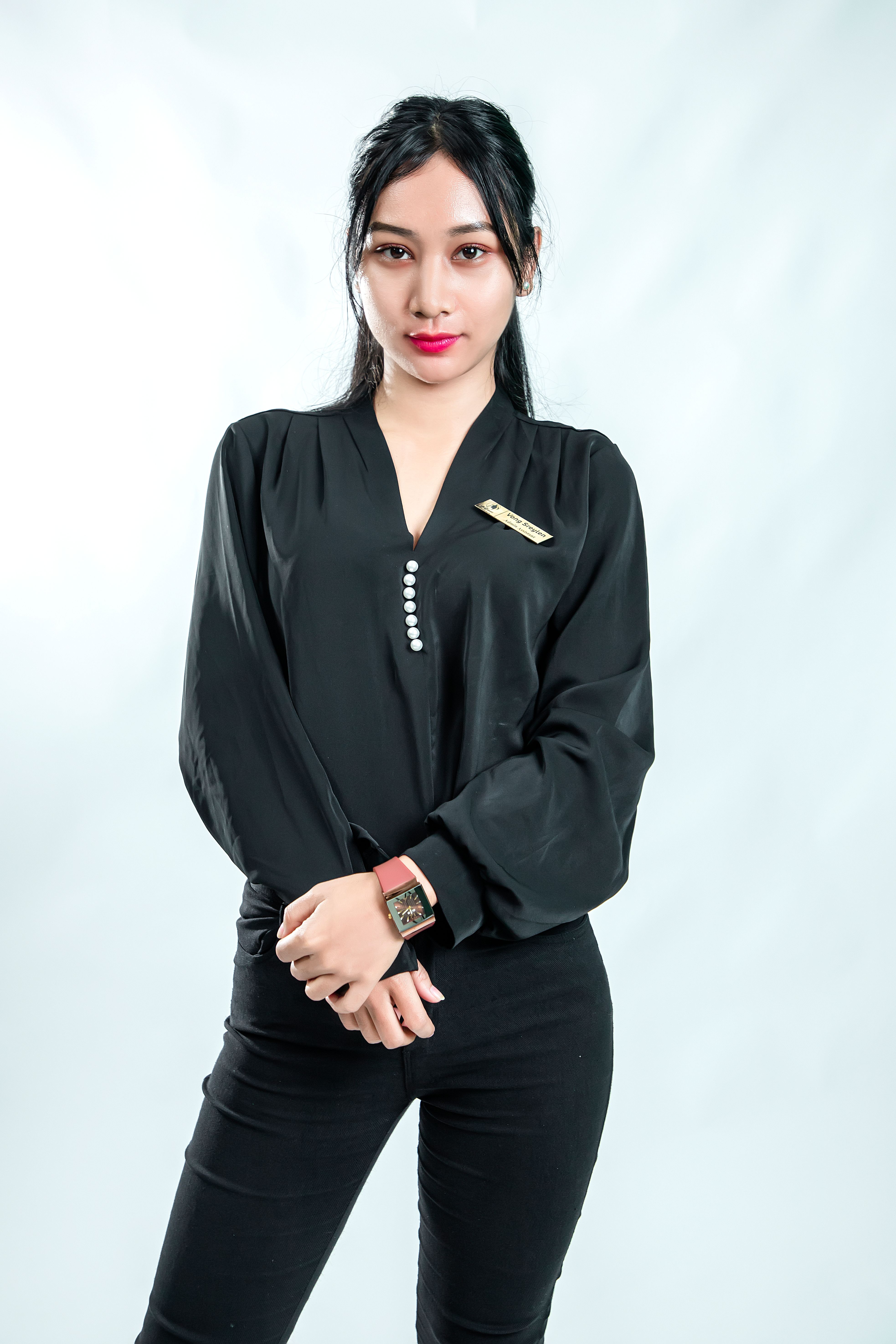 Photograph of a Woman Wearing Black Clothes · Free Stock Photo