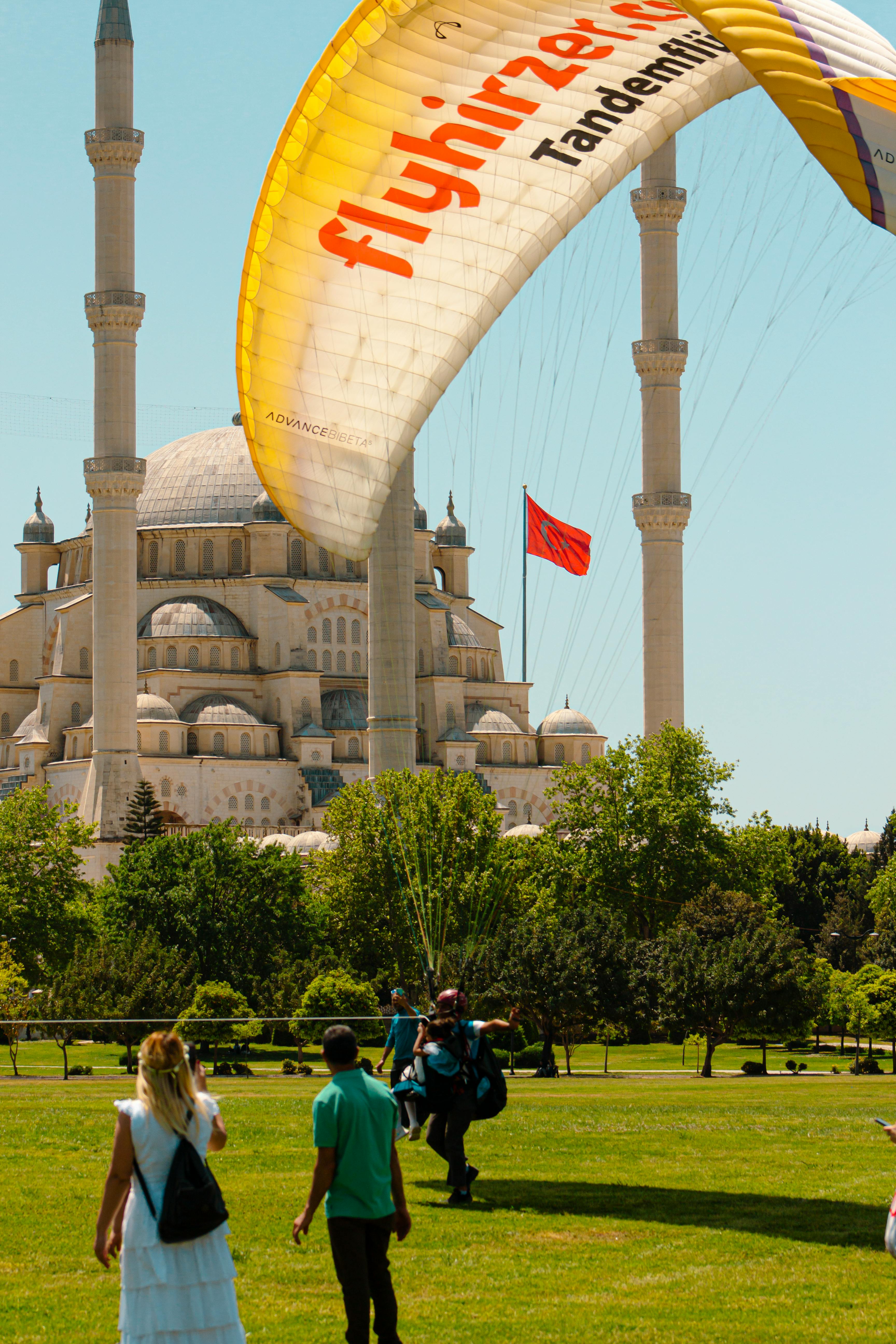 Parachute Turkey Photos, Download The BEST Free Parachute Turkey Stock ...