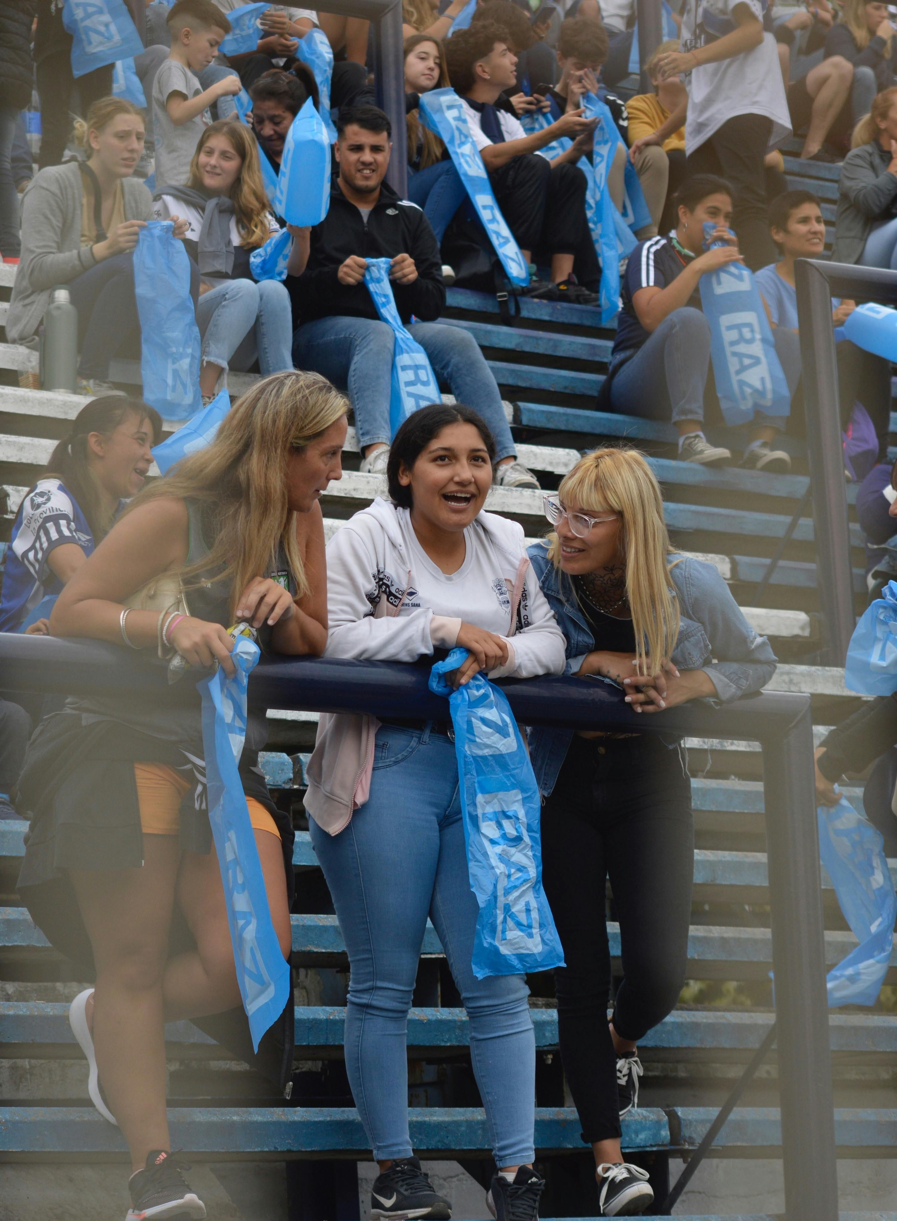 Sports Fans Photos, Download The BEST Free Sports Fans Stock Photos ...