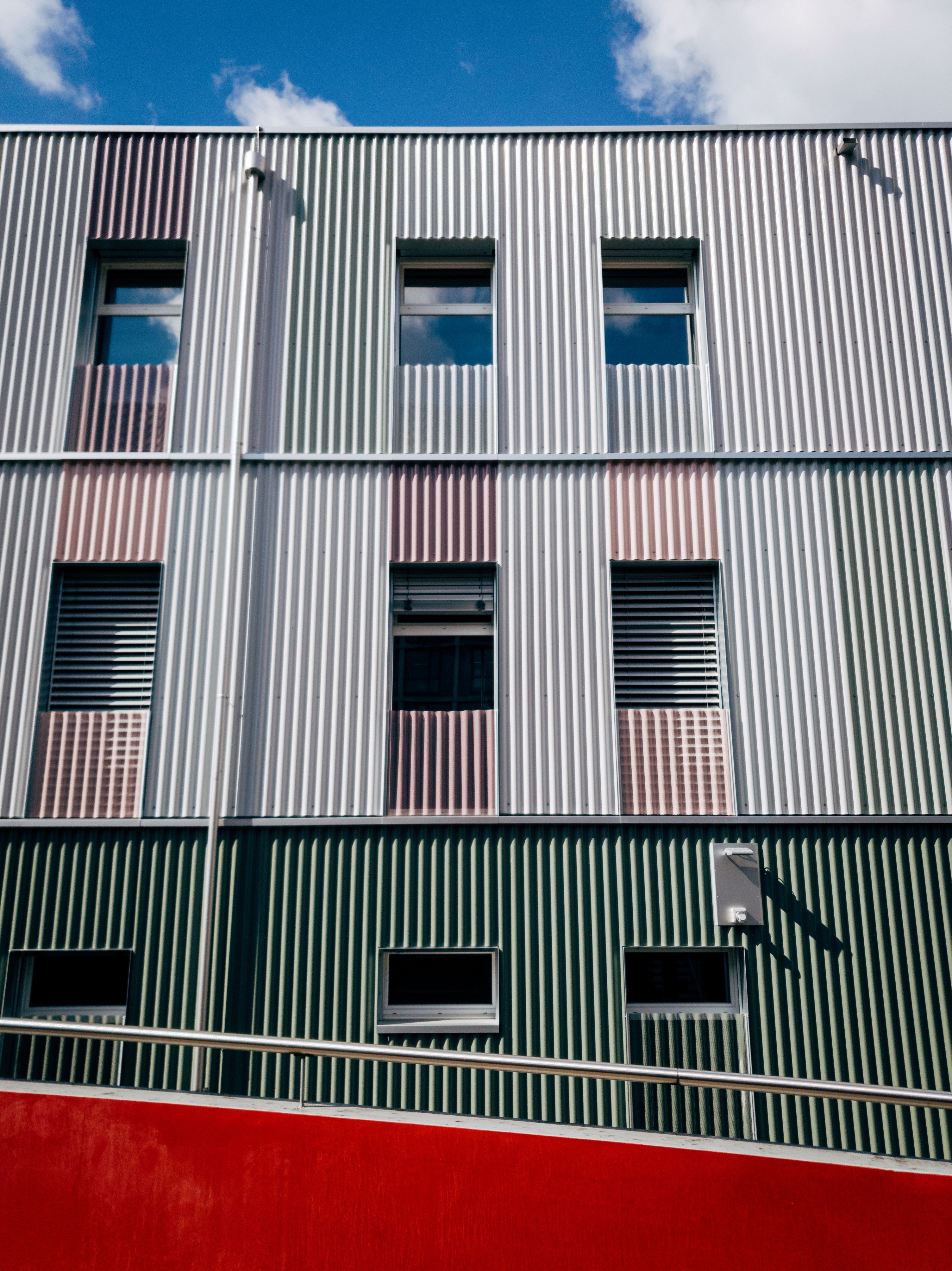 Building Wall with Windows · Free Stock Photo
