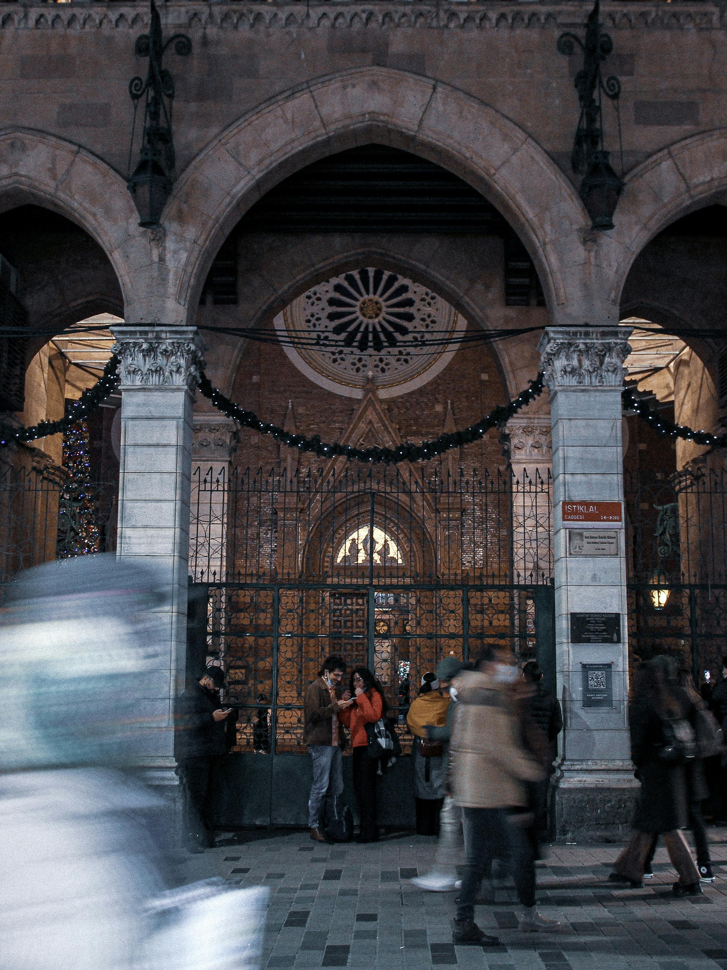 Run Down Church · Free Stock Photo