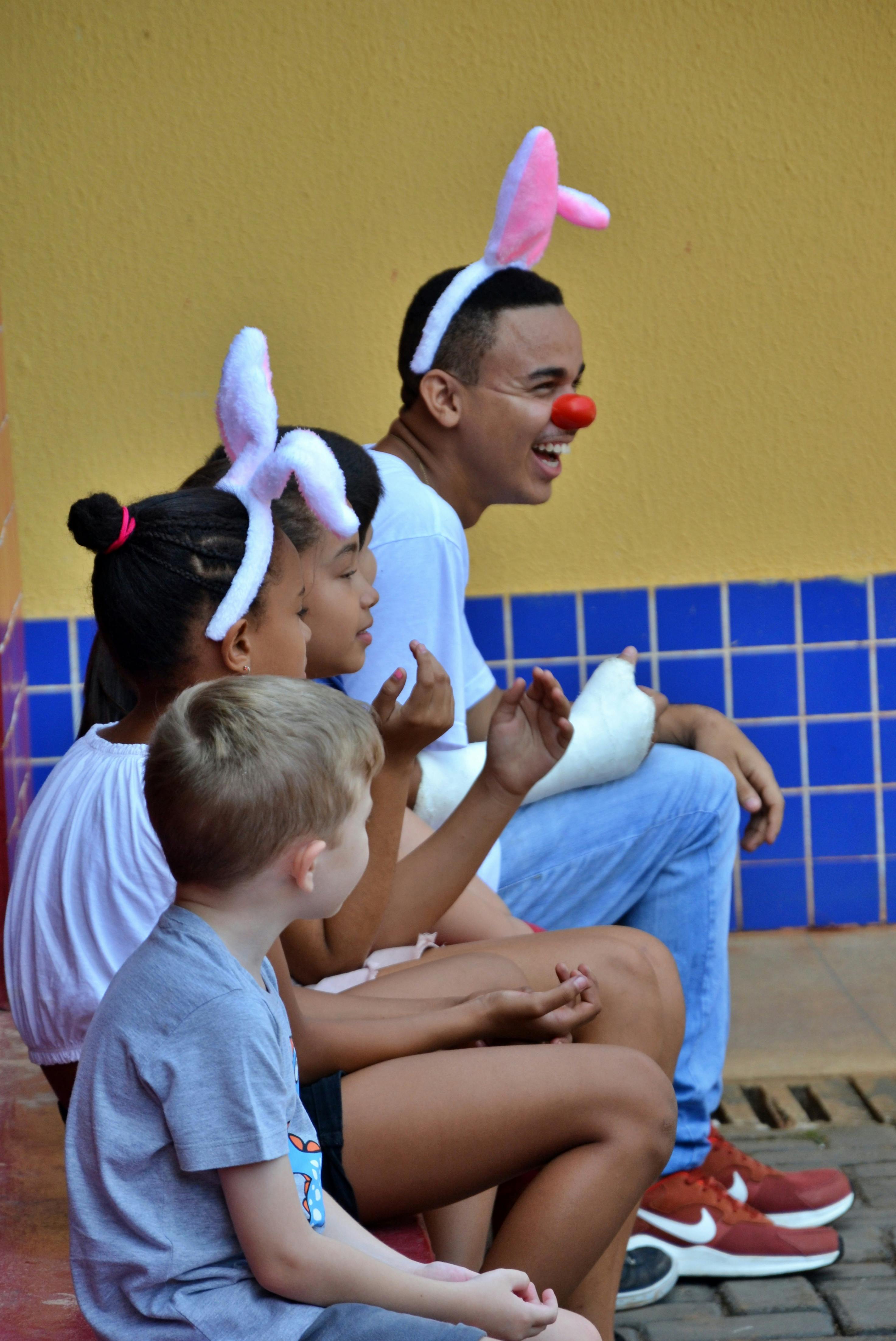 Overhead Shot of Kids Smiling · Free Stock Photo