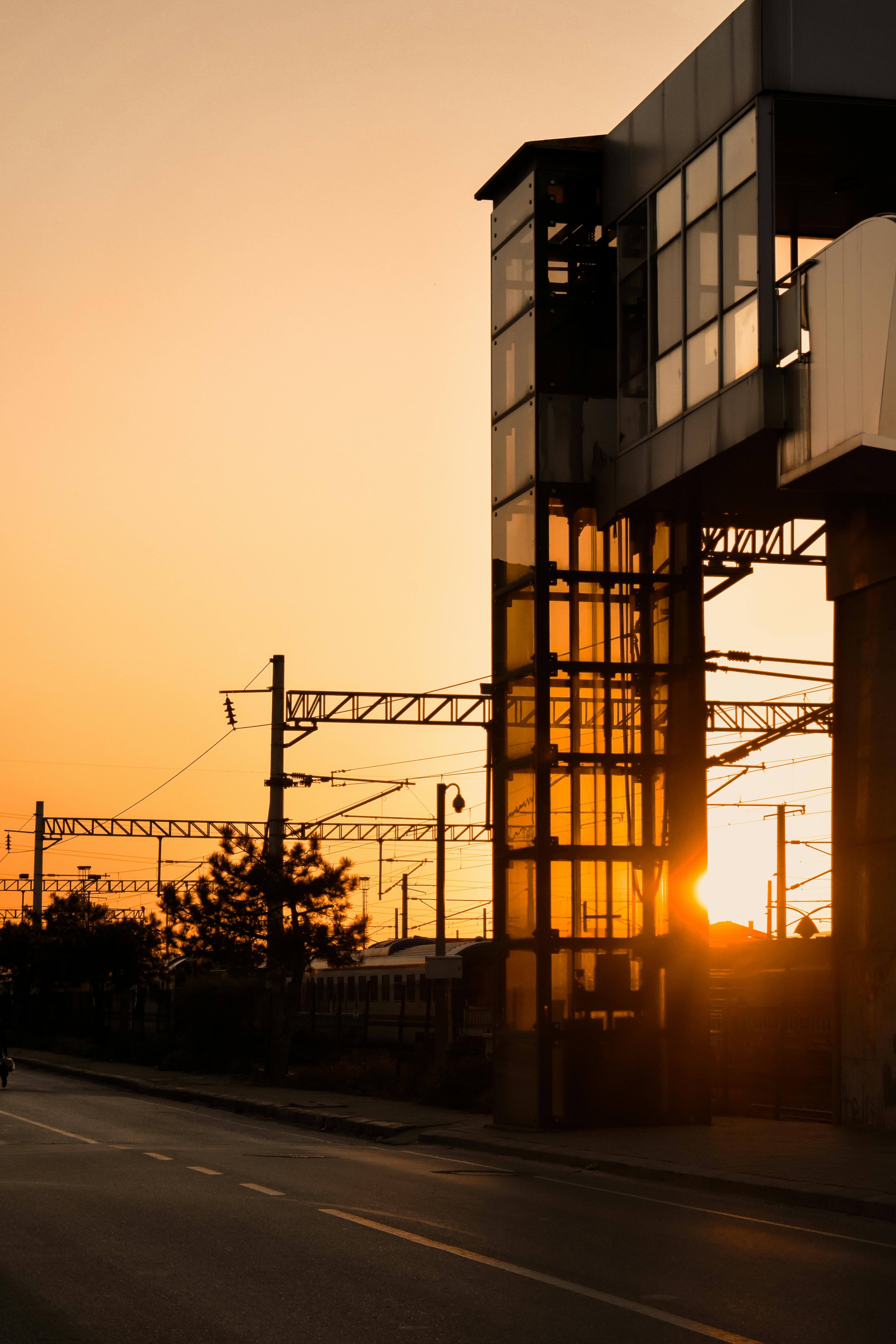 City Buildings During Sunset · Free Stock Photo