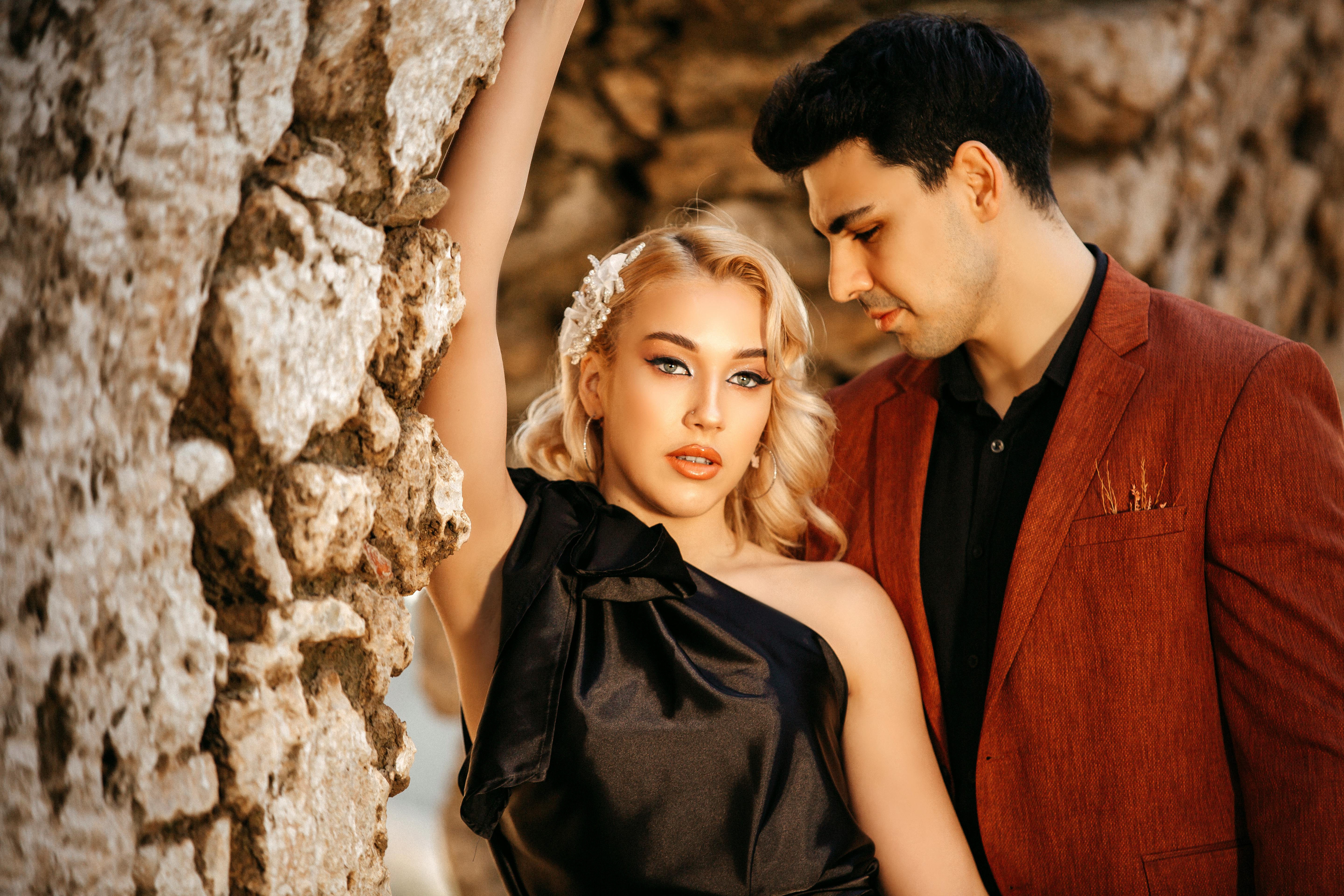 A Romantic Couple · Free Stock Photo