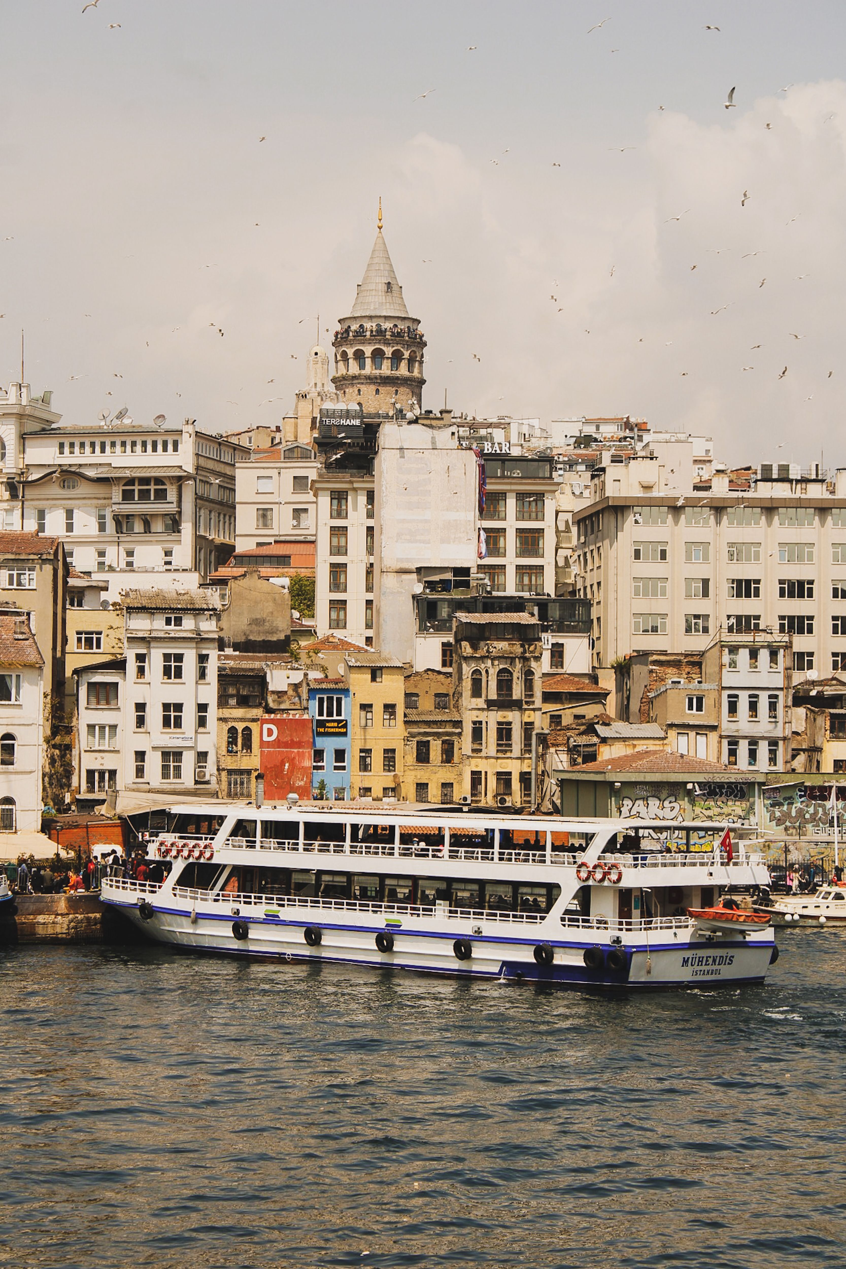 Tourboat Photos, Download The BEST Free Tourboat Stock Photos & HD Images