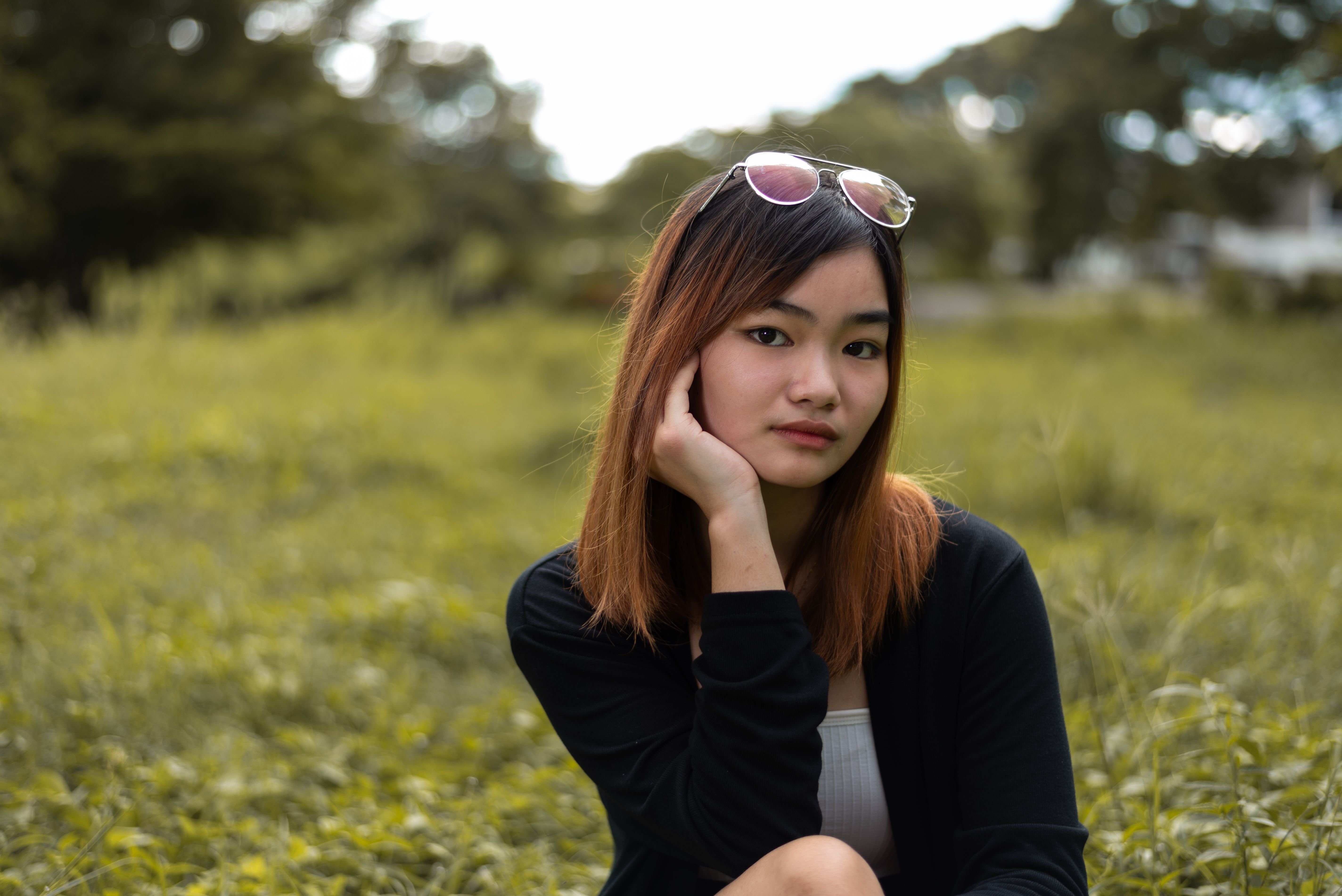 Close-Up Shot of Pretty Girl Wearing Eyeglasses · Free Stock Photo