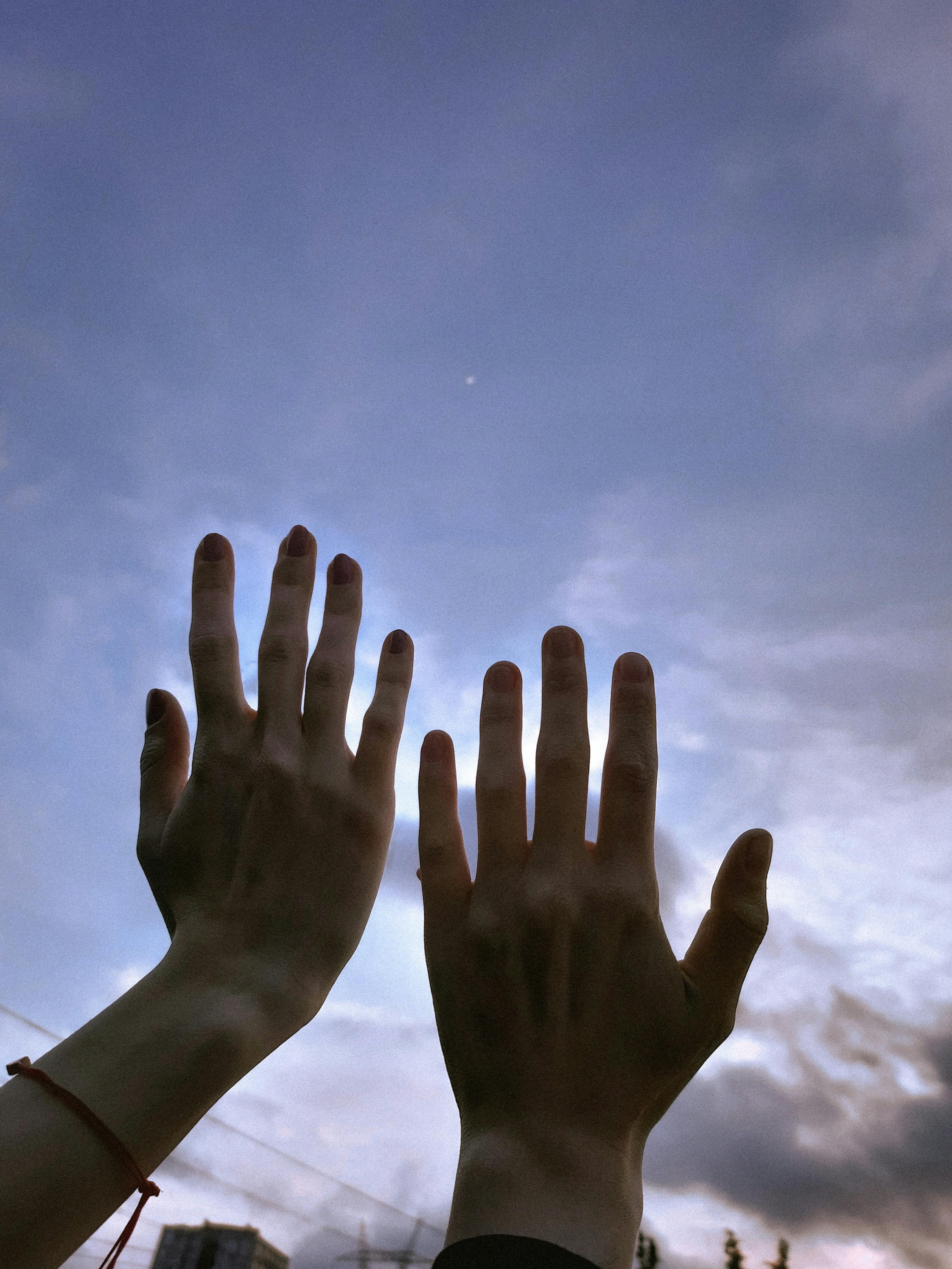 Selective Focus Photography Of Hand · Free Stock Photo