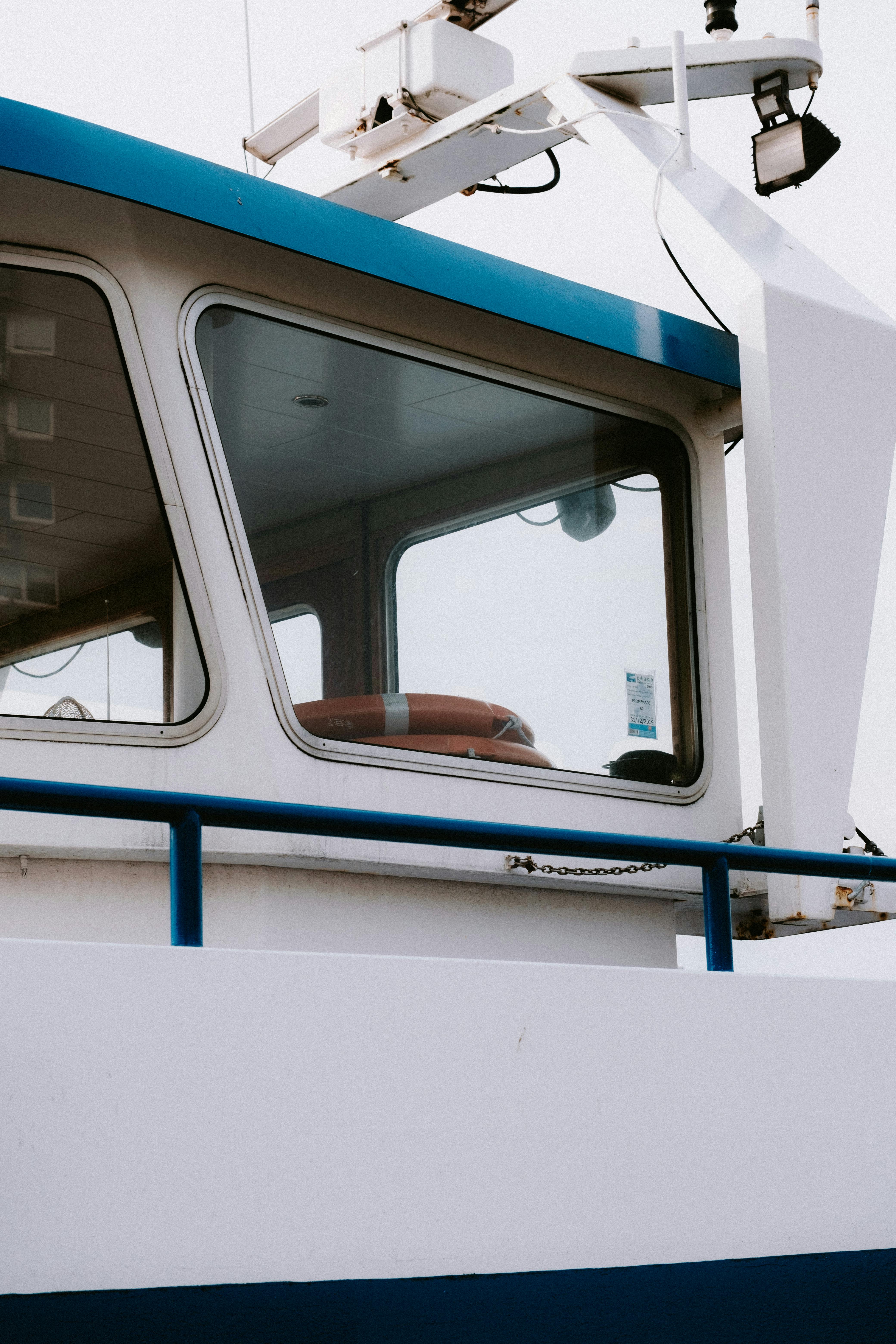 Glass Window of a Watercraft · Free Stock Photo