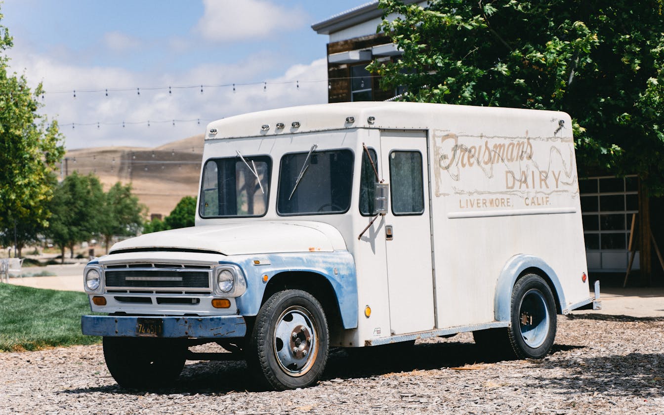 Exploring What Is Amazon Logistics and Its Key Services