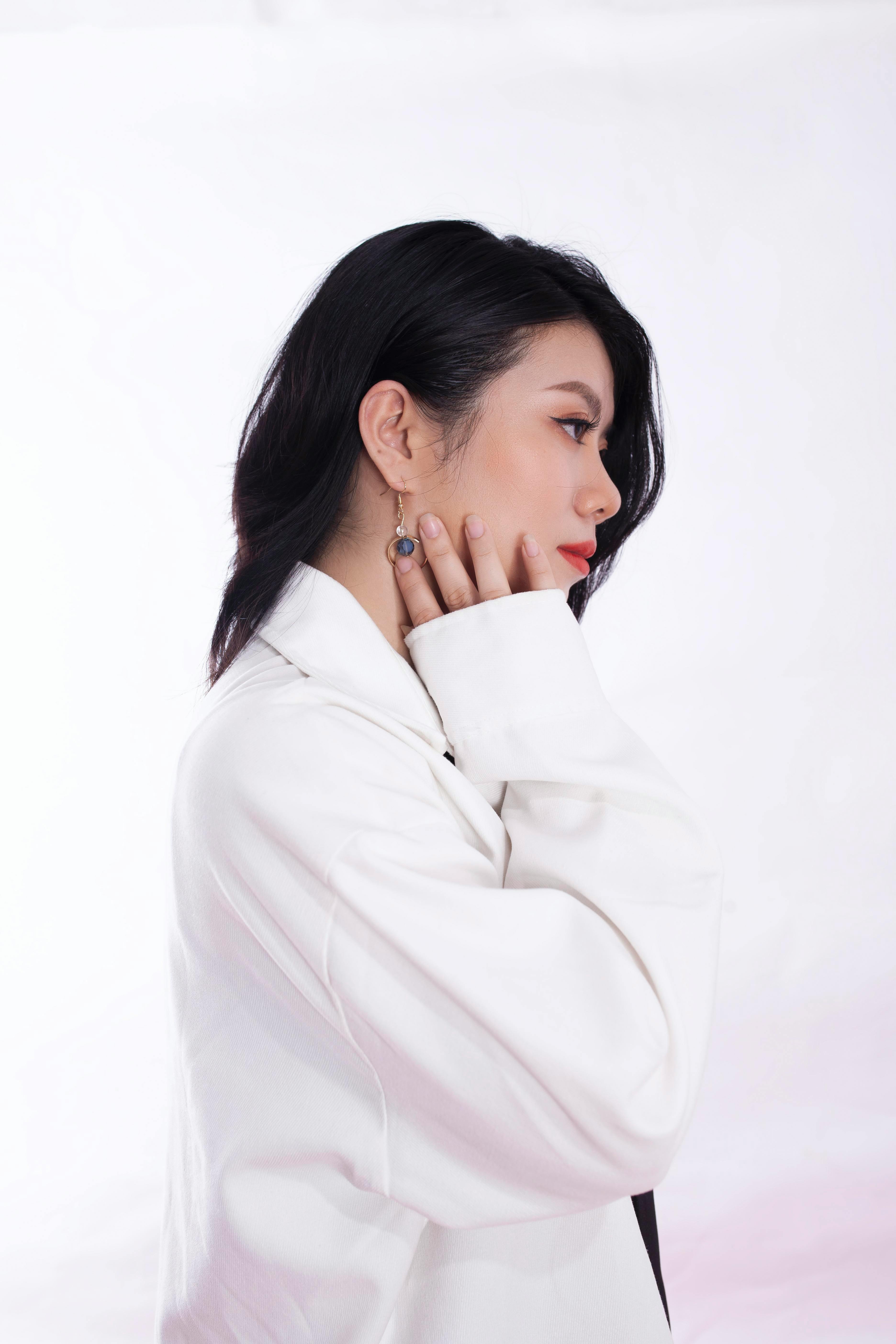 Side View Model Photos, Download Free Side View Model Stock Photos & HD ...