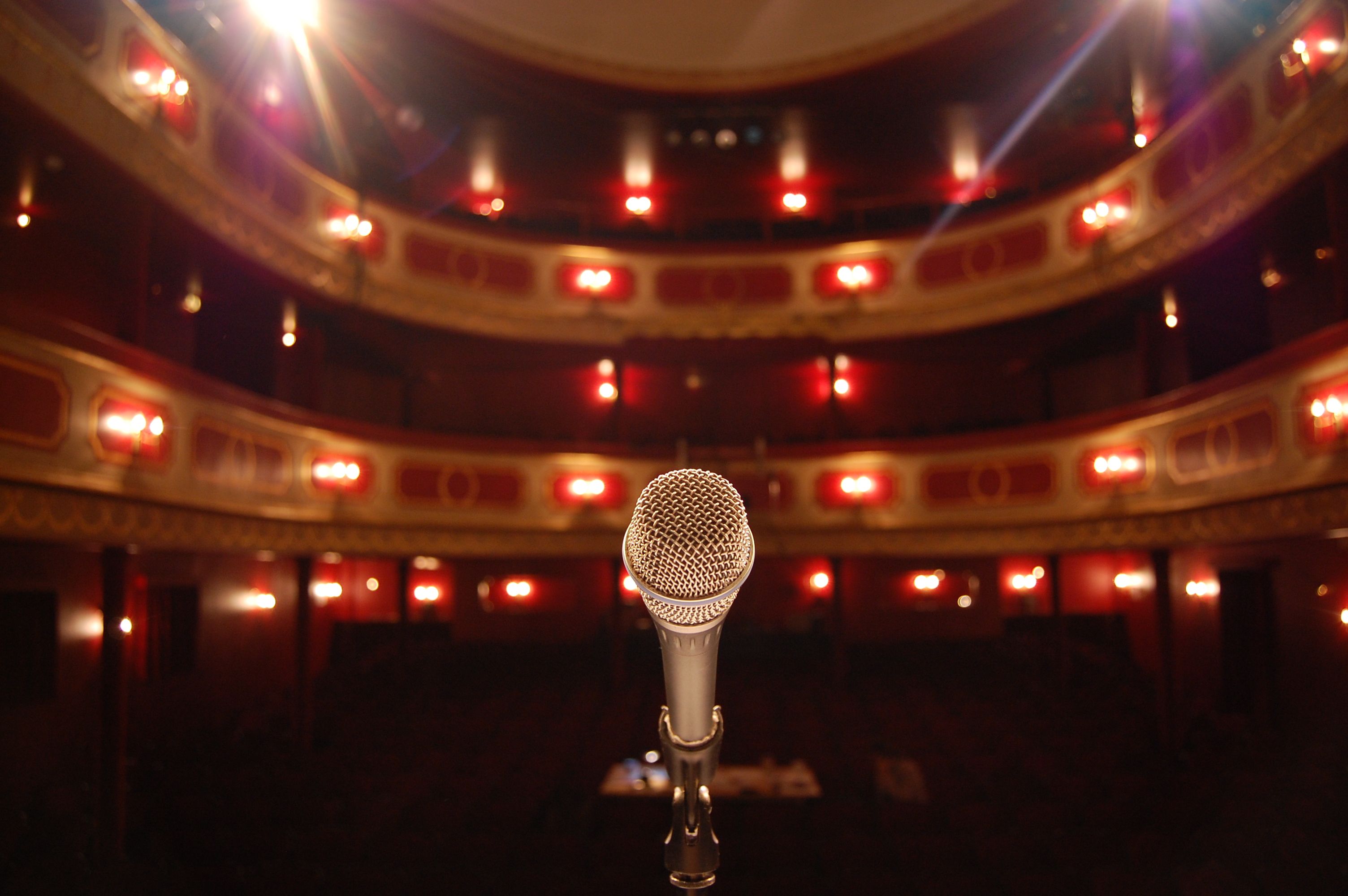 Close-Up Photograph of a Black Microphone · Free Stock Photo