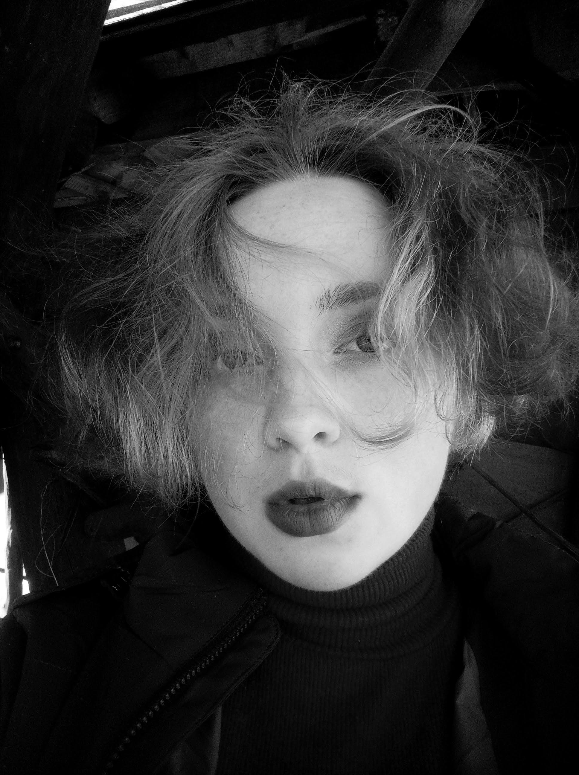 Midsection of Woman · Free Stock Photo