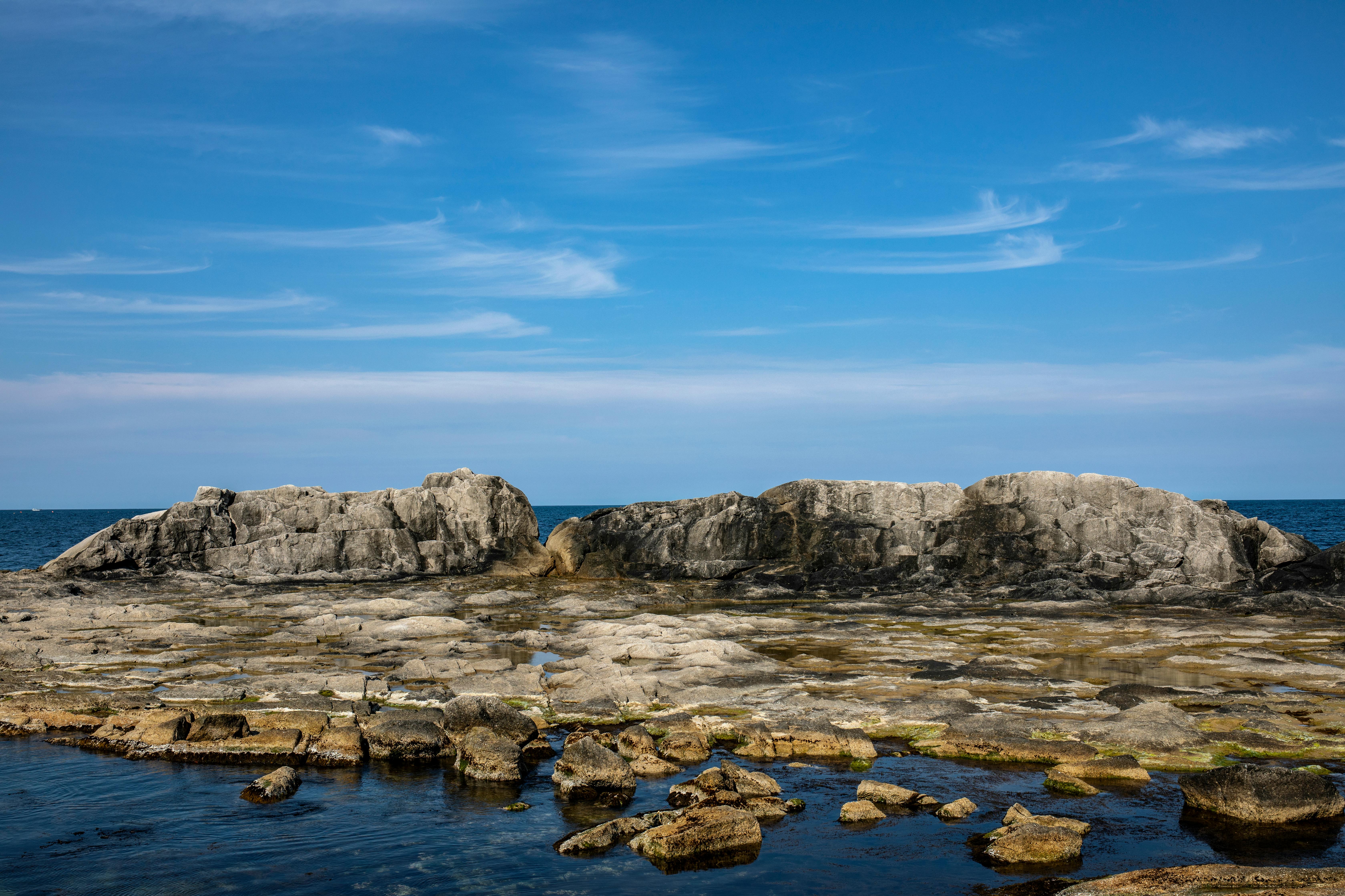 Photo of Cliffside · Free Stock Photo