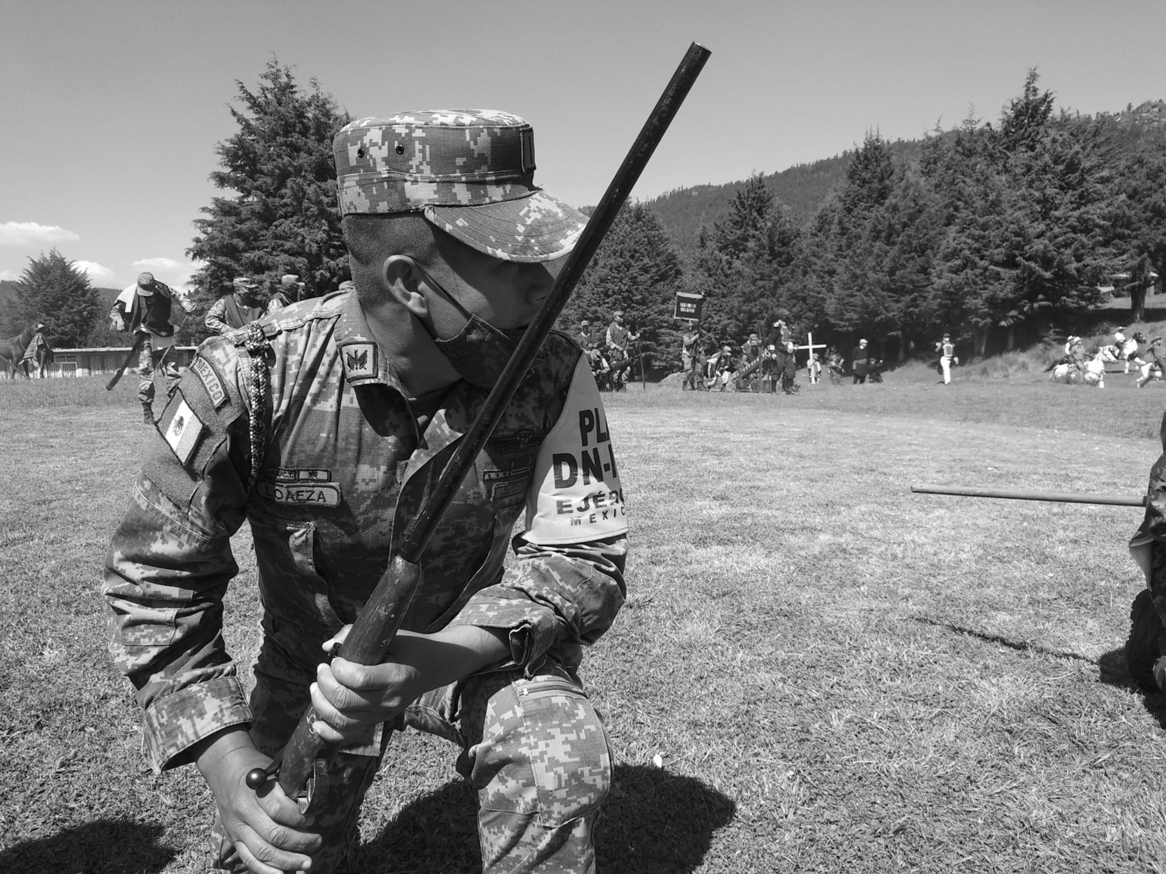Soldier with Gun · Free Stock Photo