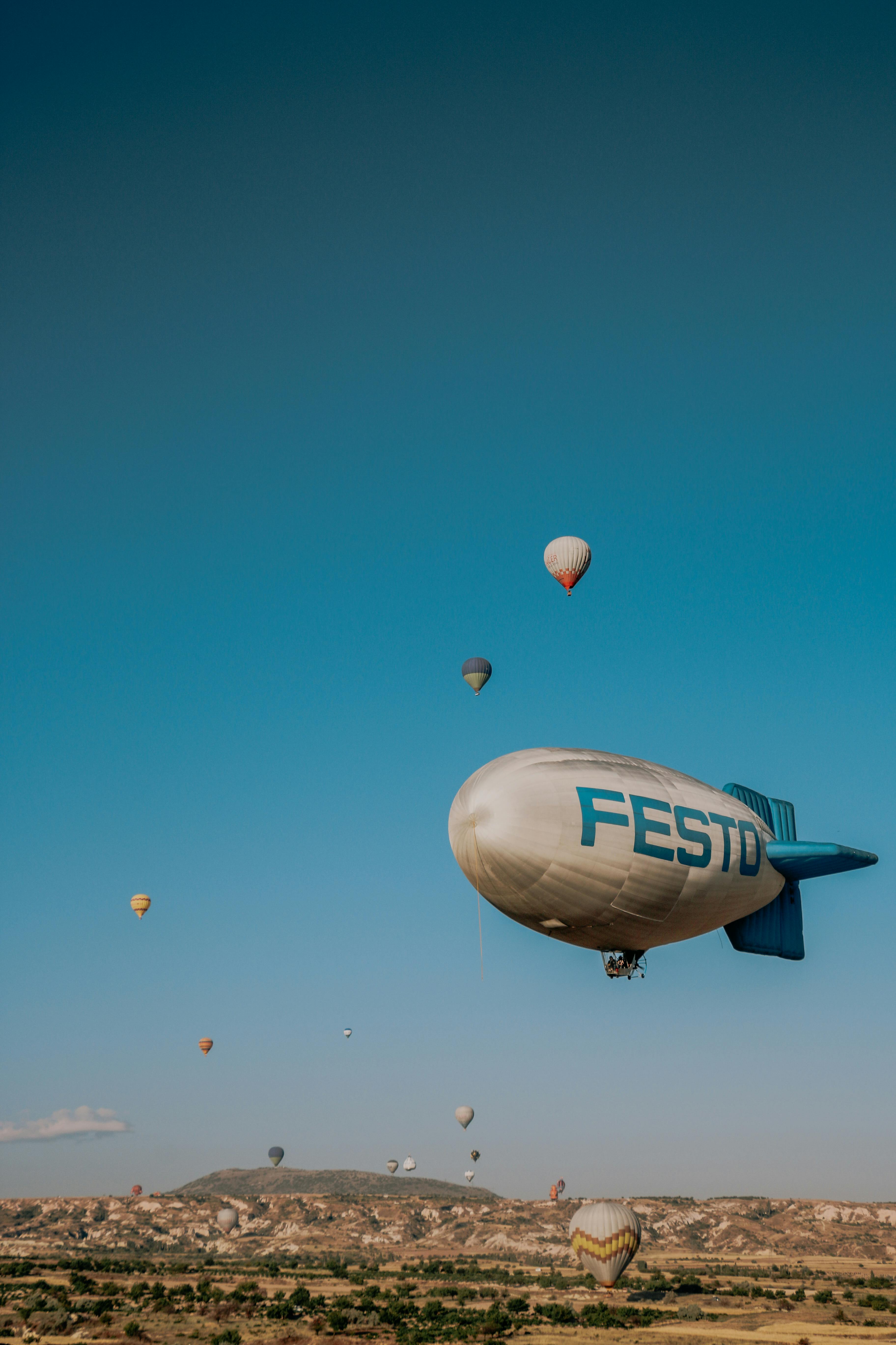 Space Airship Photos, Download The BEST Free Space Airship Stock Photos ...