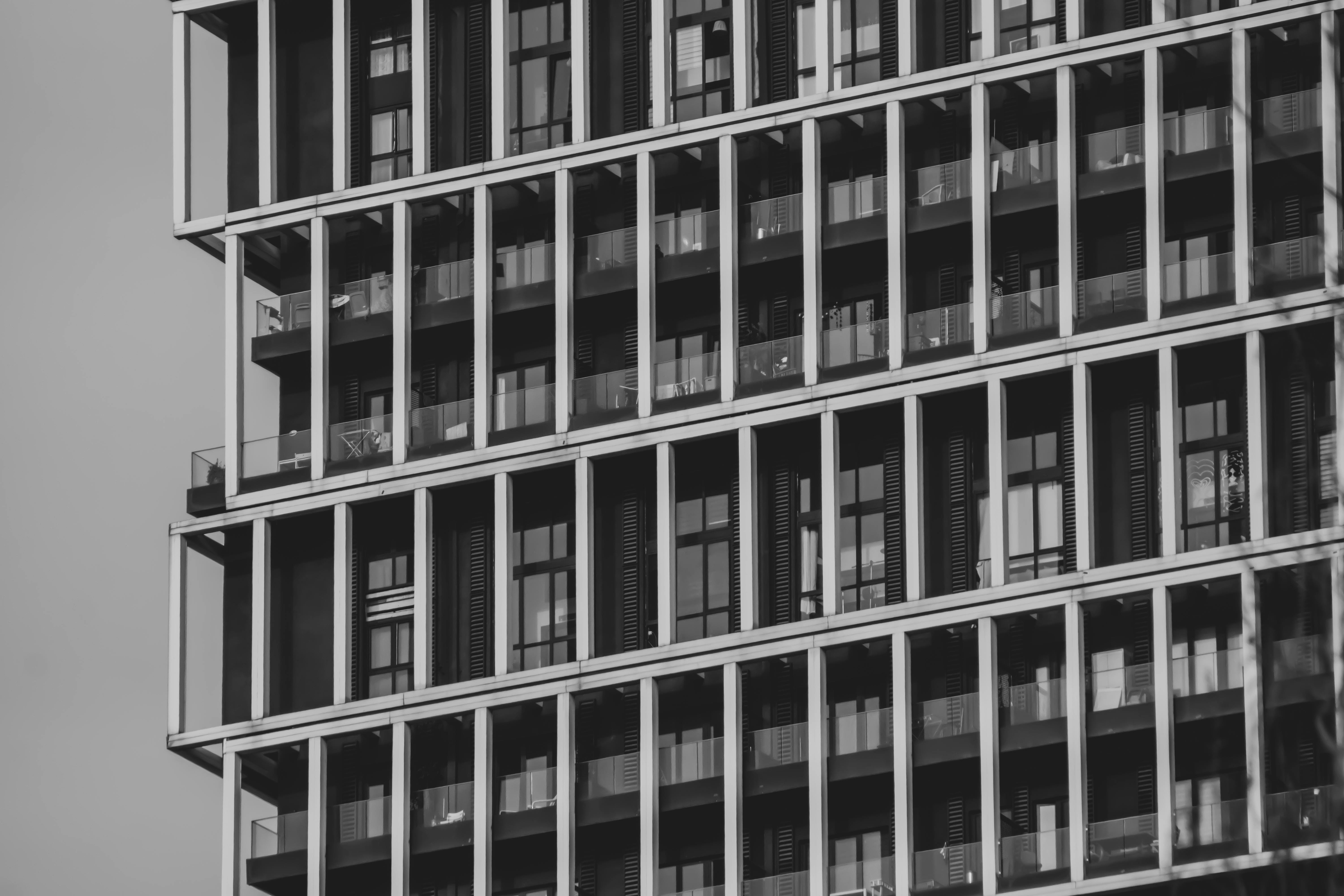 Grayscale Photo of Building · Free Stock Photo