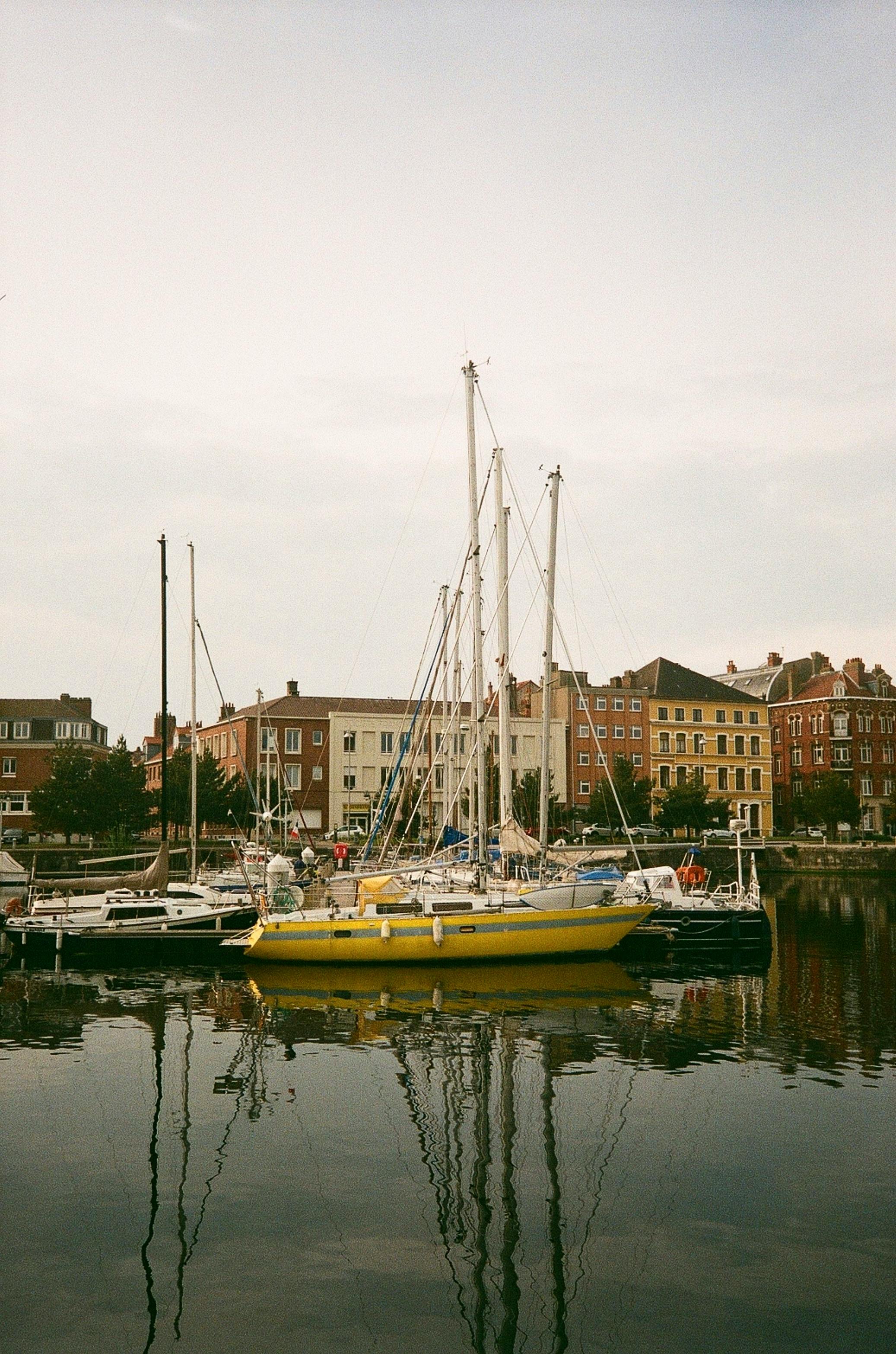 Fishermen On The Waterfront Photos, Download Free Fishermen On The ...