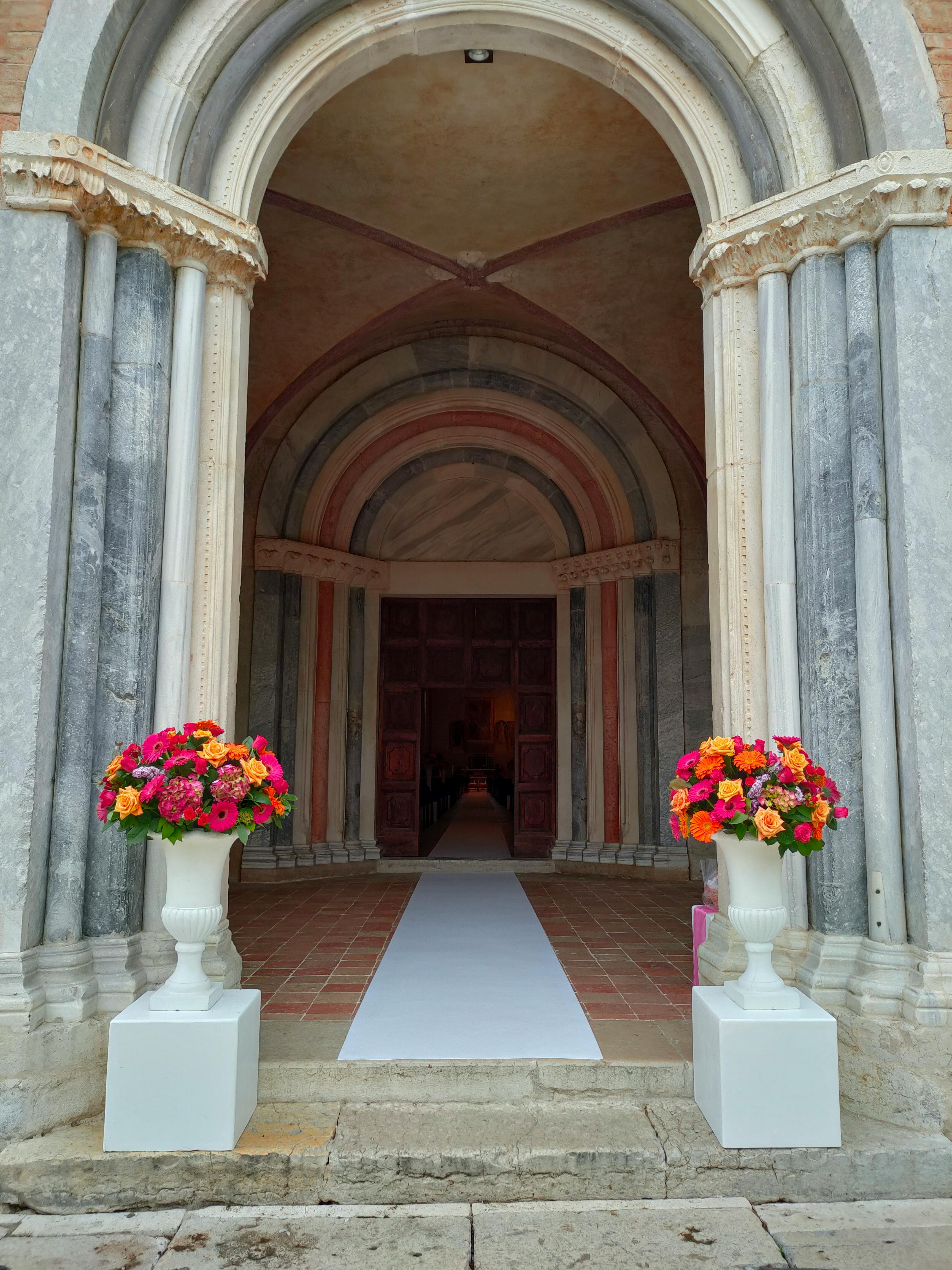 Temple Flowers Photos, Download The BEST Free Temple Flowers Stock ...