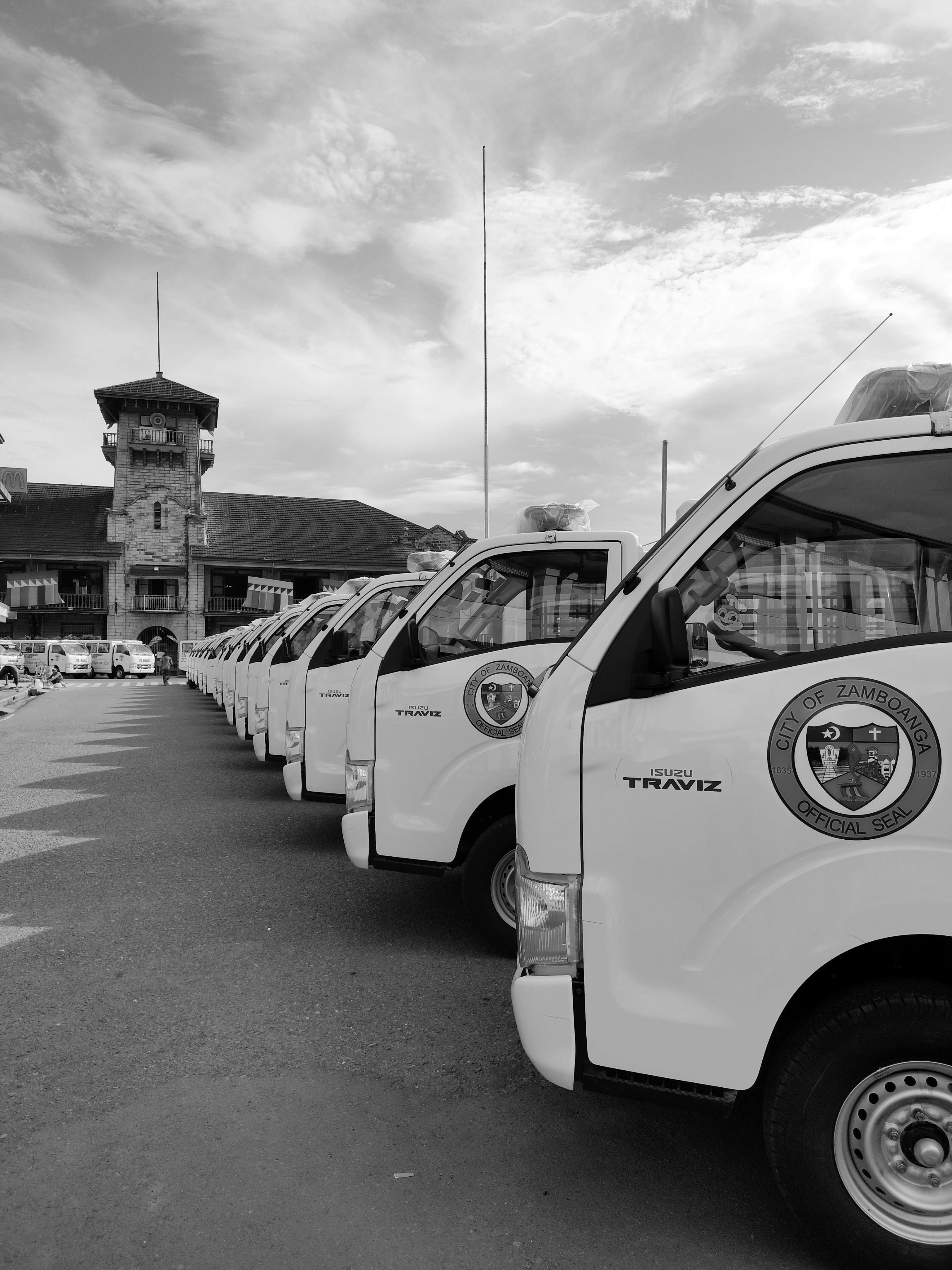 Tour Vehicles In The Philippines Photos, Download The BEST Free Tour ...