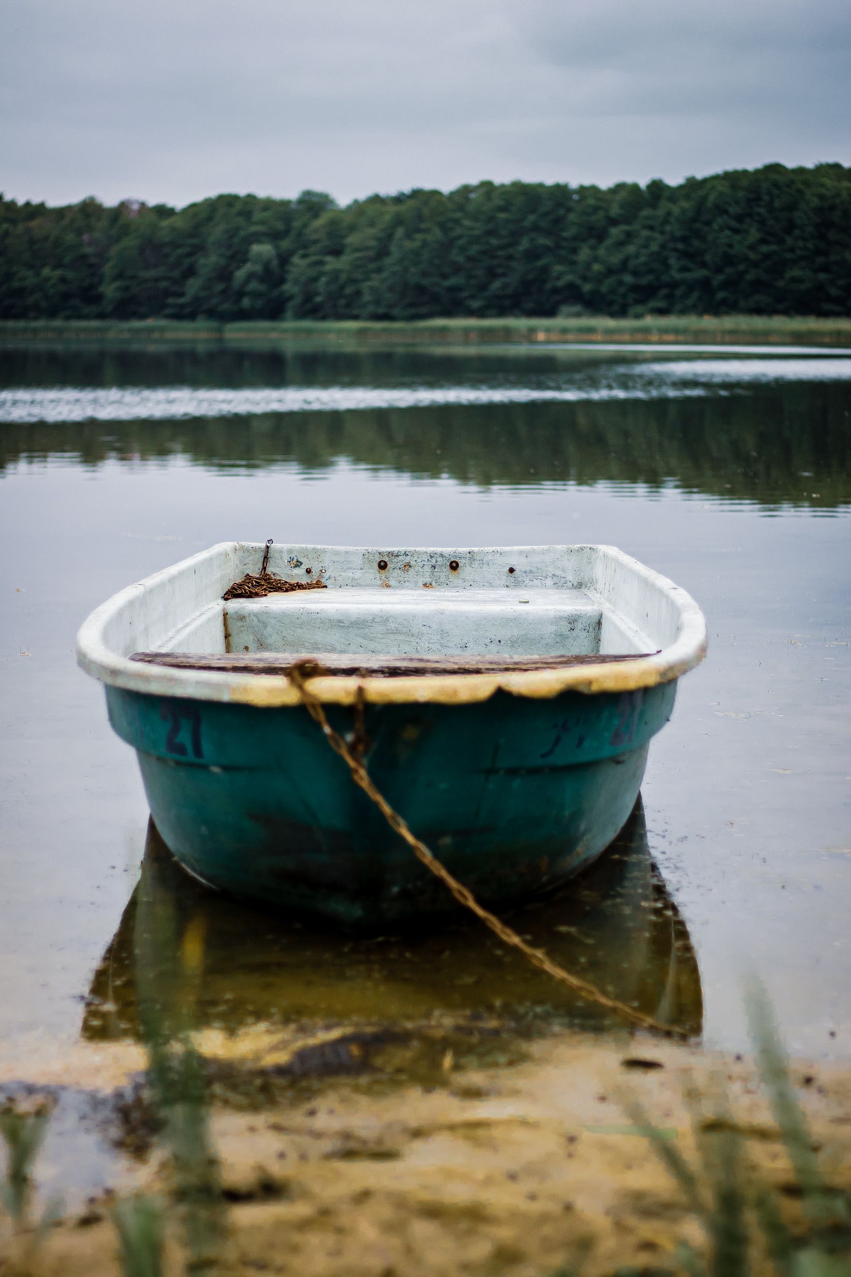 Abandoned Boat in Tilt-Shift Lens · Free Stock Photo