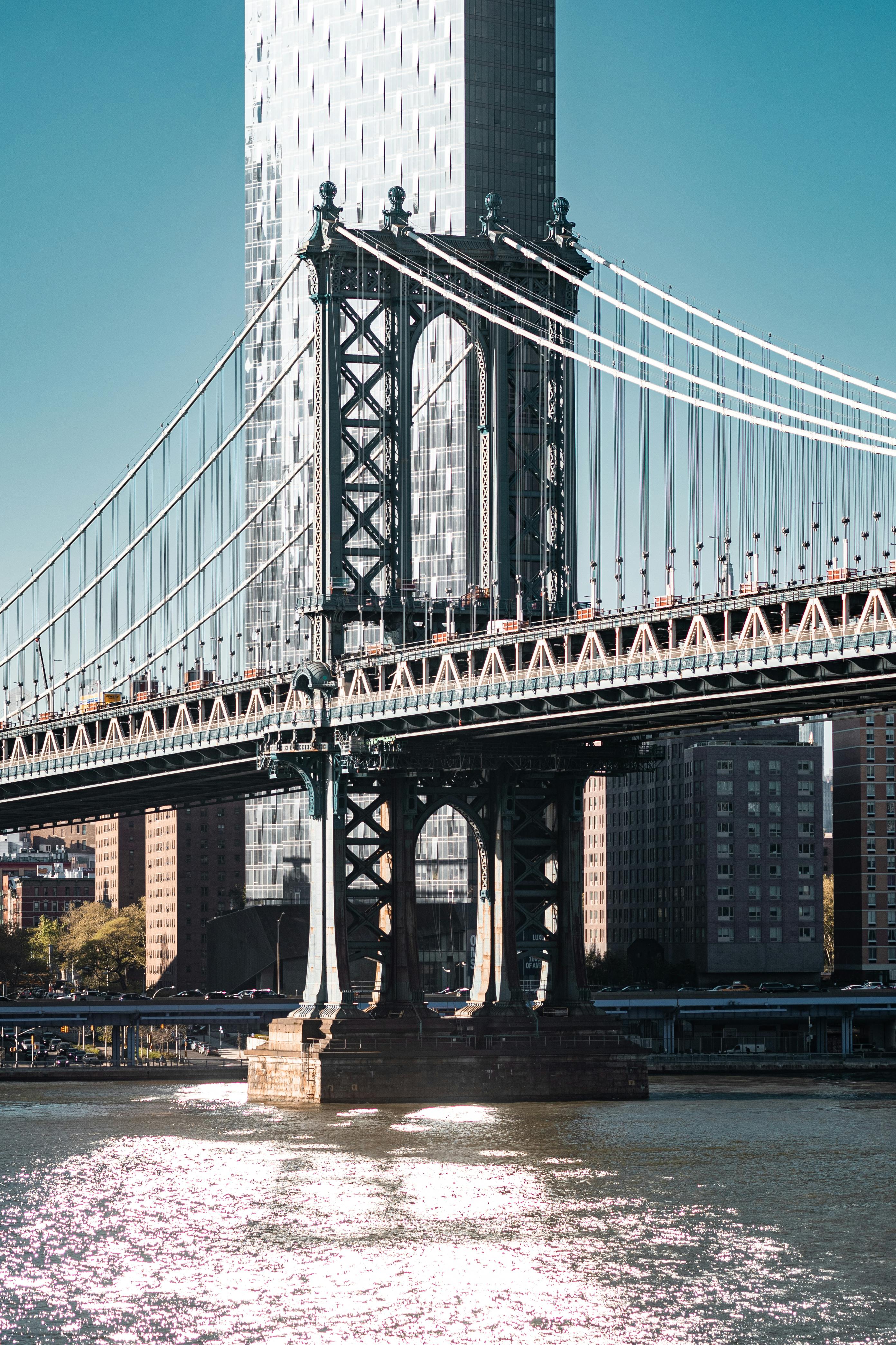 Manhattan Bridge Over Body of Water · Free Stock Photo